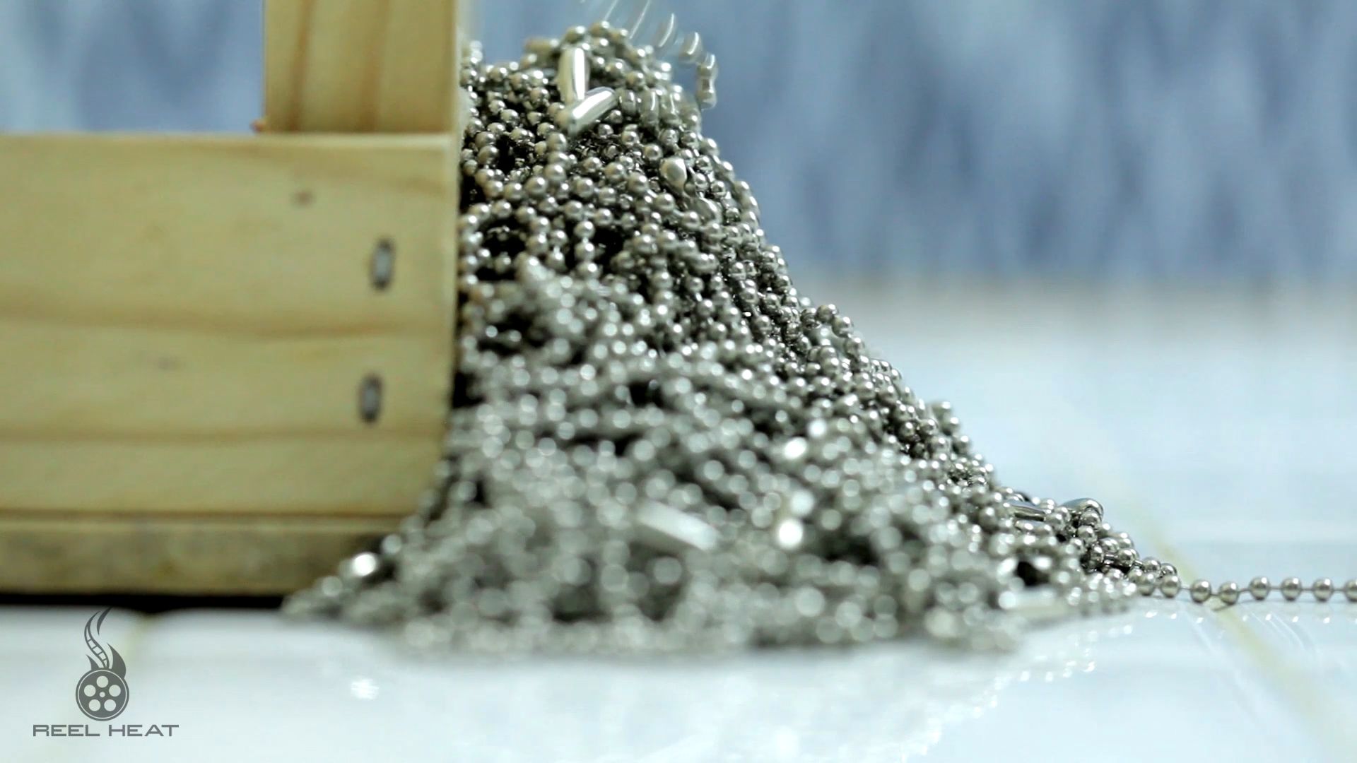 Floating Tricks You Should See! : 4 Steps (with Pictures) - Instructables