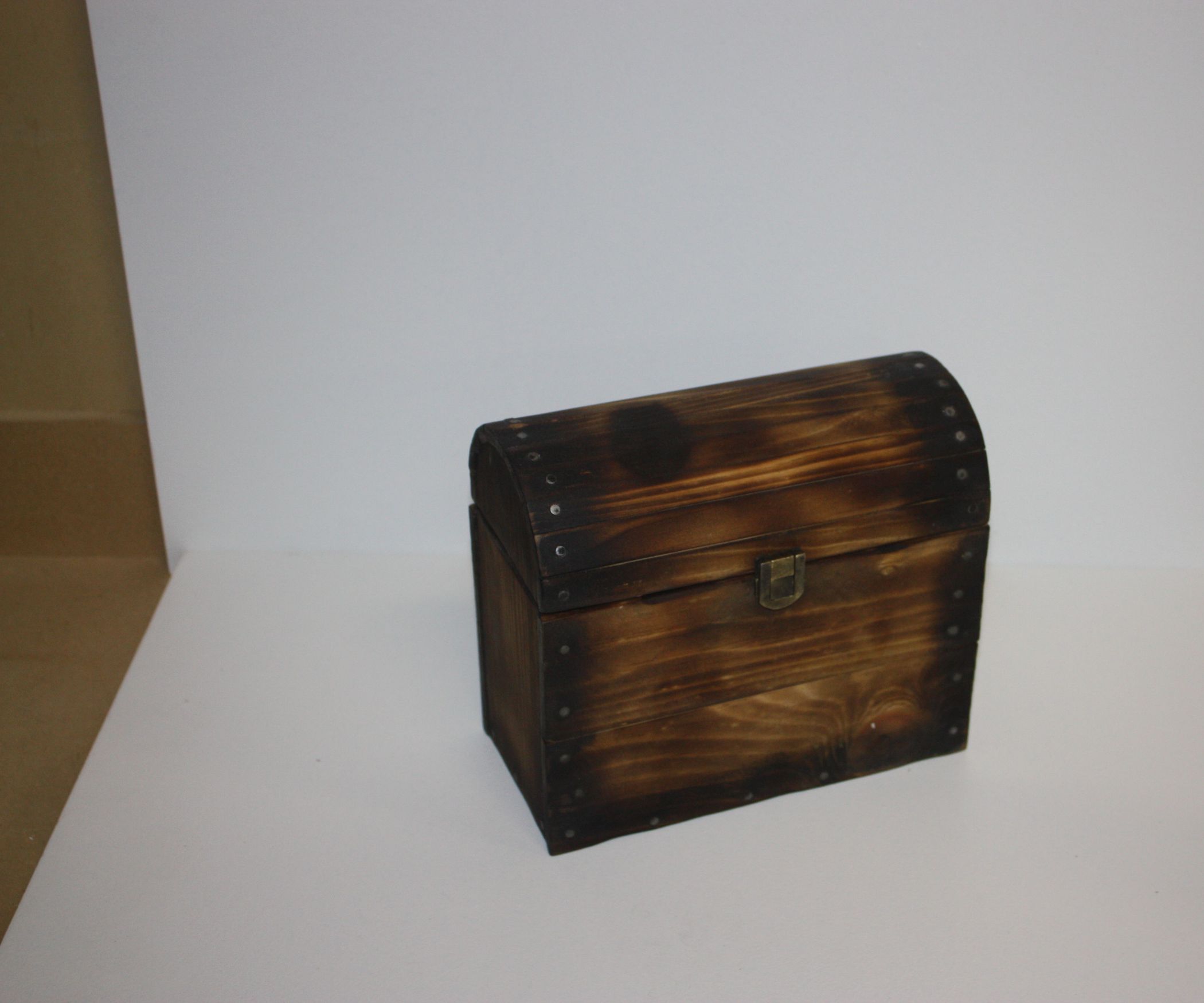 Pirate Treasure Chest : 7 Steps - Instructables