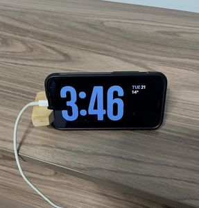 PORTABLE IPHONE PROP/ CHARGING STAND/ KEY RING : 3 Steps (with Pictures ...