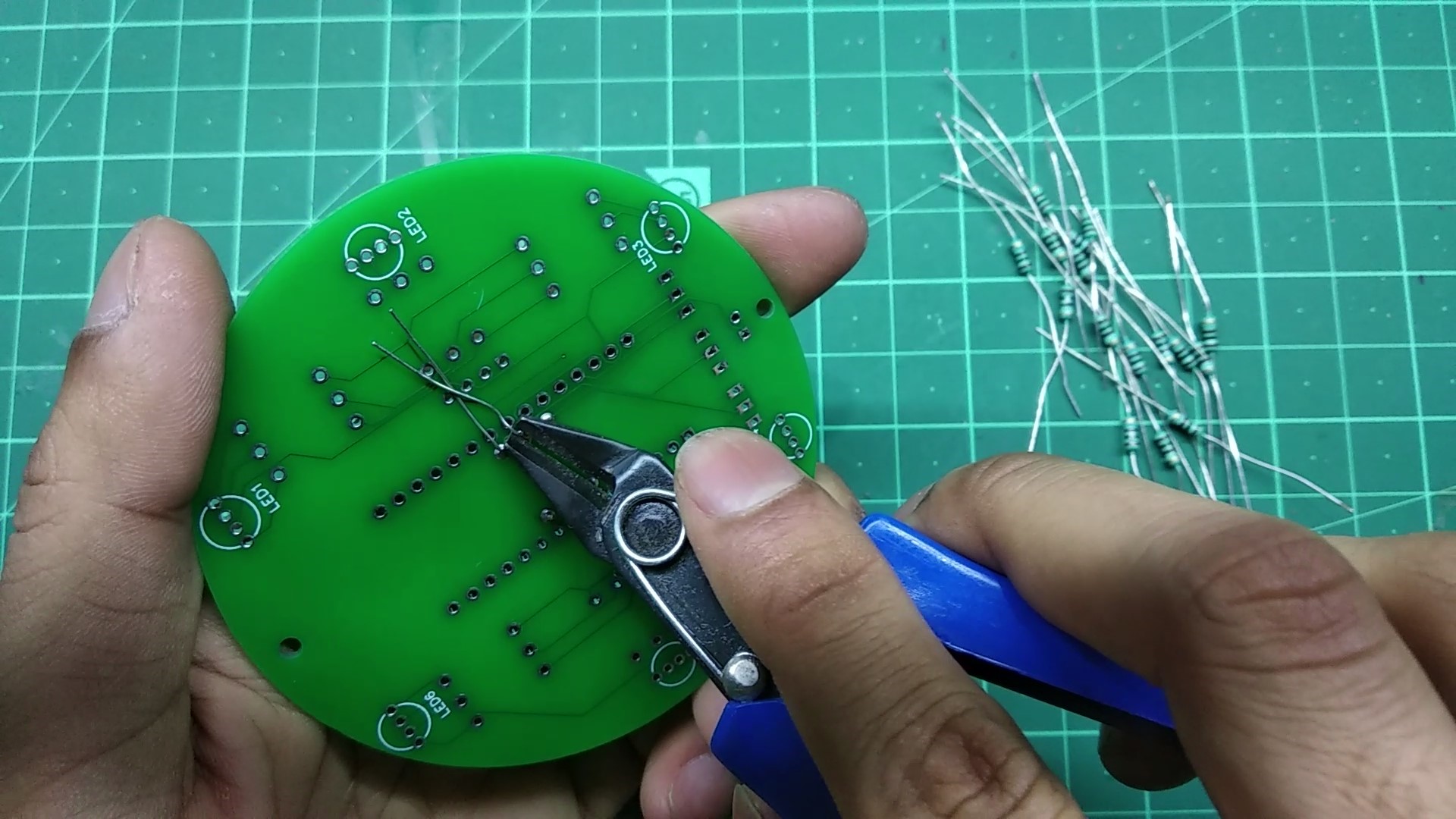 DIY RGB Smart Bulb From Scratch : 8 Steps - Instructables