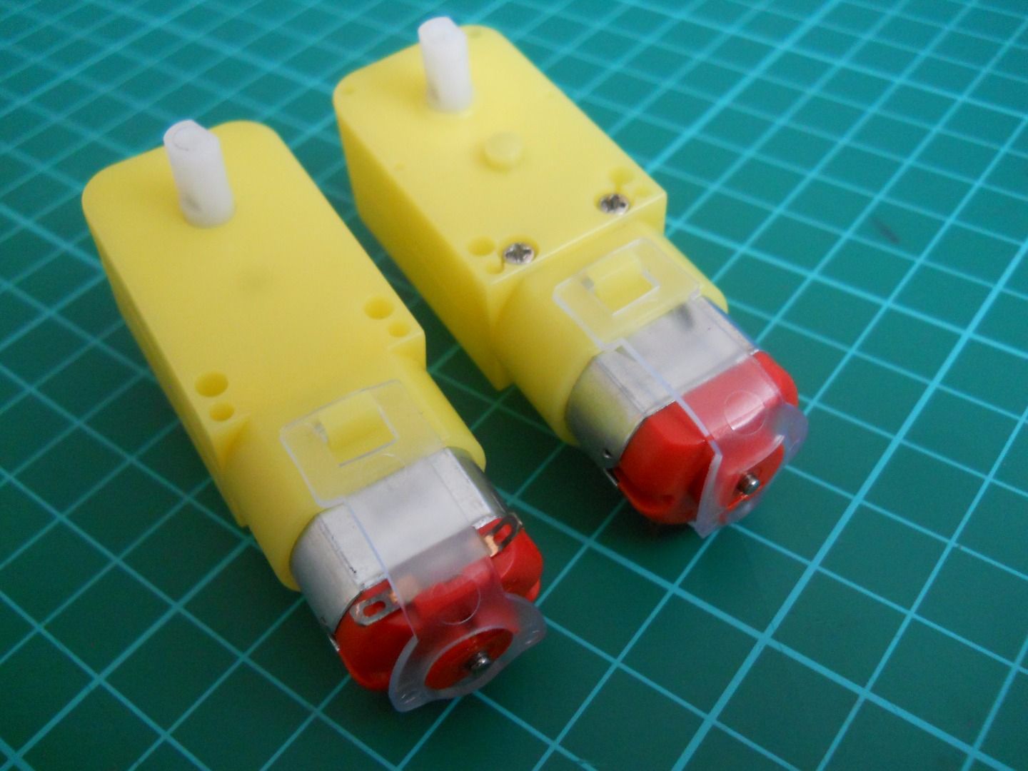 DIY Bluetooth Phone Controlled BB-8 Droid With Arduino UNO : 40 Steps ...