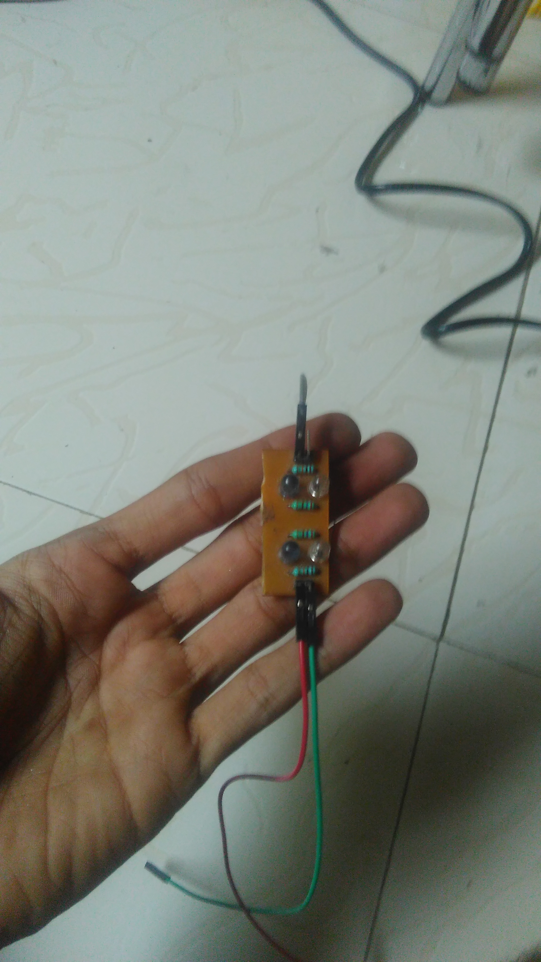 Pen Holder Astromech Droid : 4 Steps - Instructables