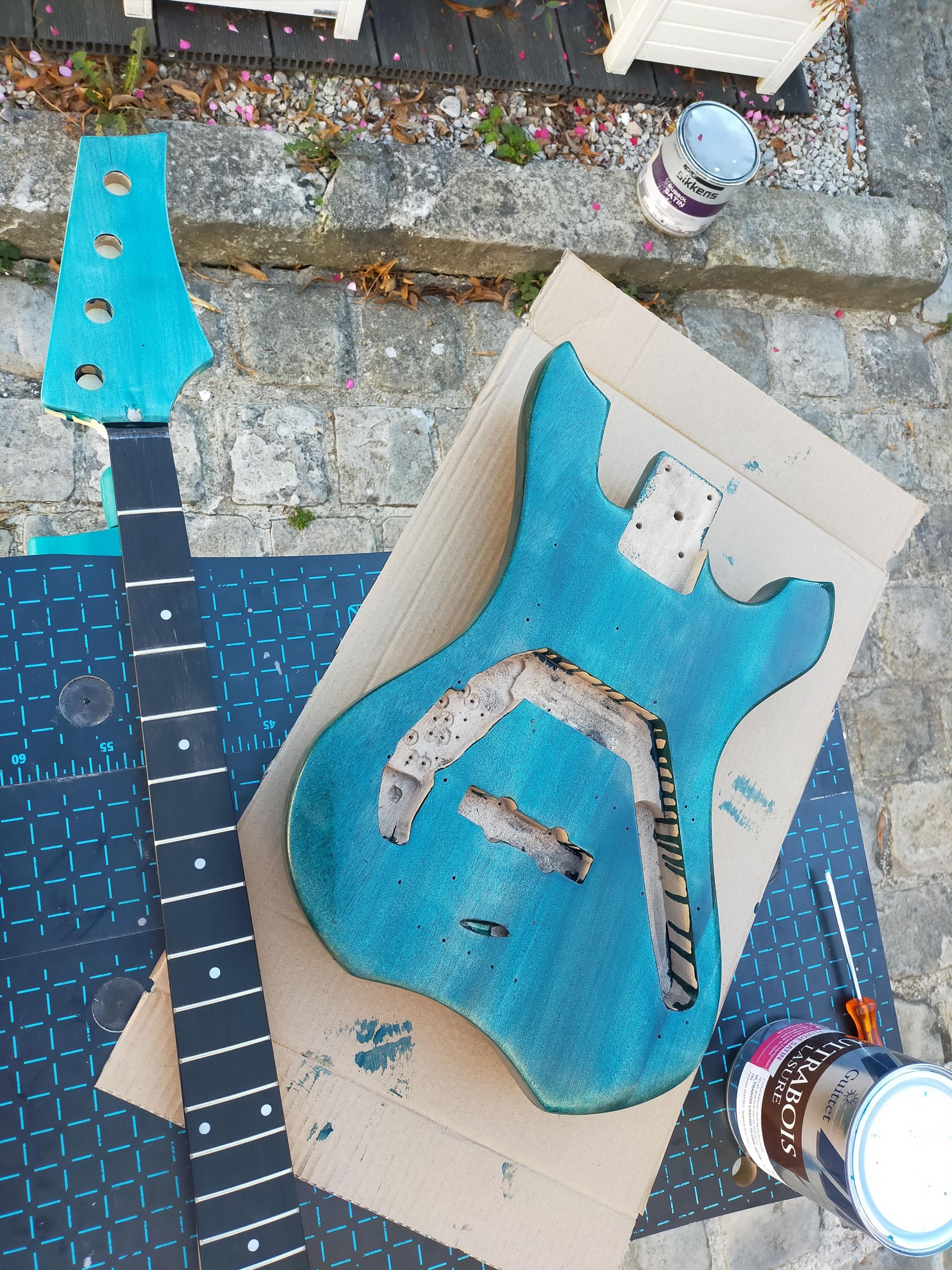 Build a Left-handed Bass / Guitar From a Right-handed Kit : 17 Steps ...