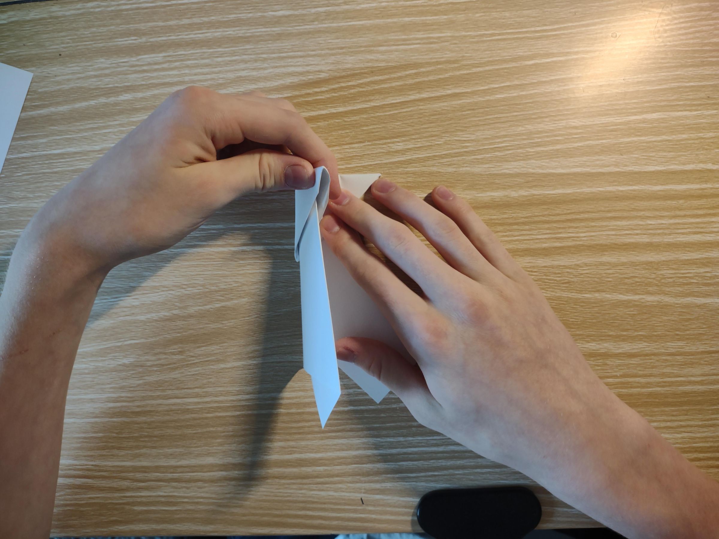 HammerHead | Paper Plane : 15 Steps - Instructables