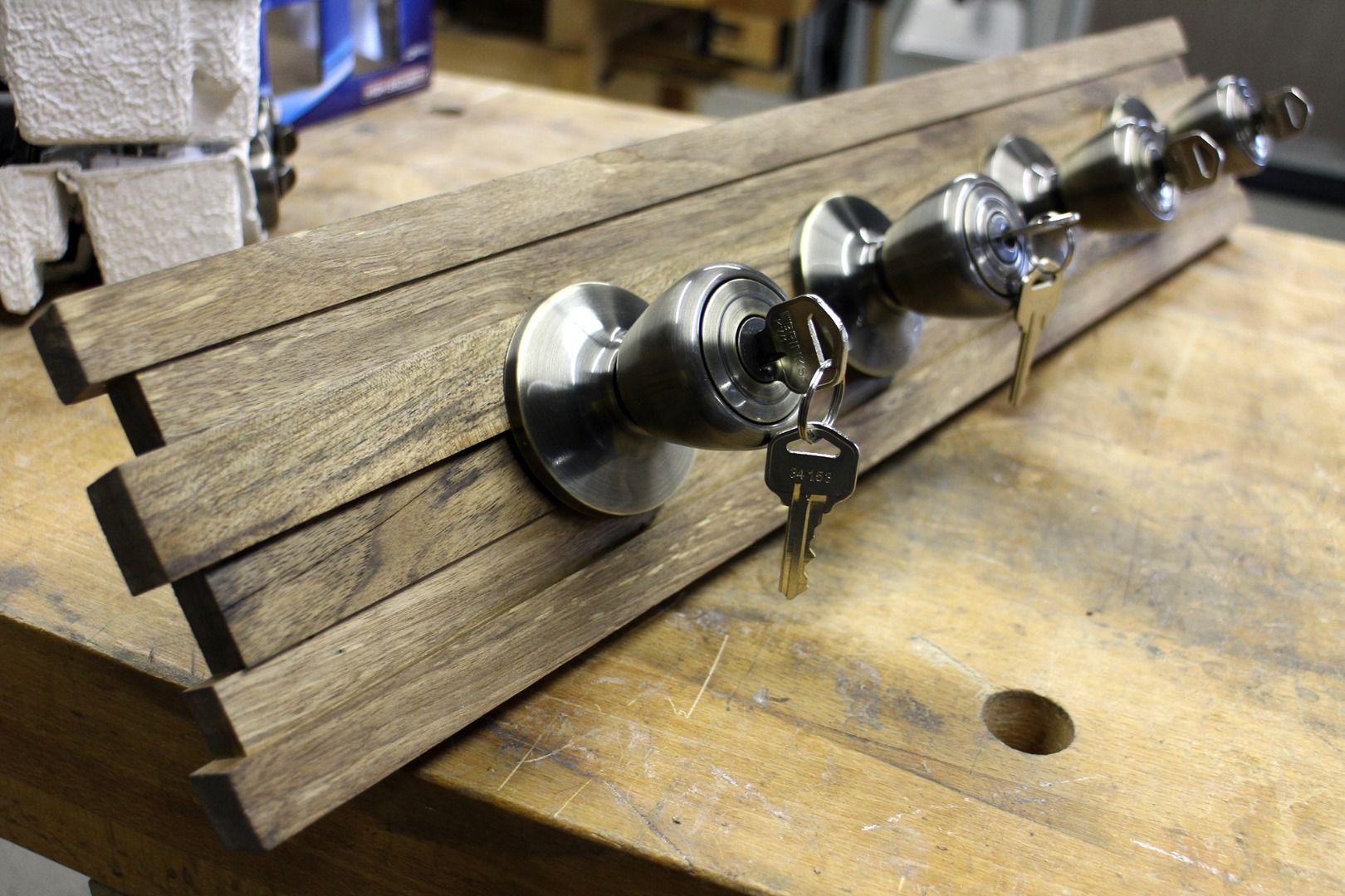 Doorknob Key Rack : 20 Steps (with Pictures) - Instructables