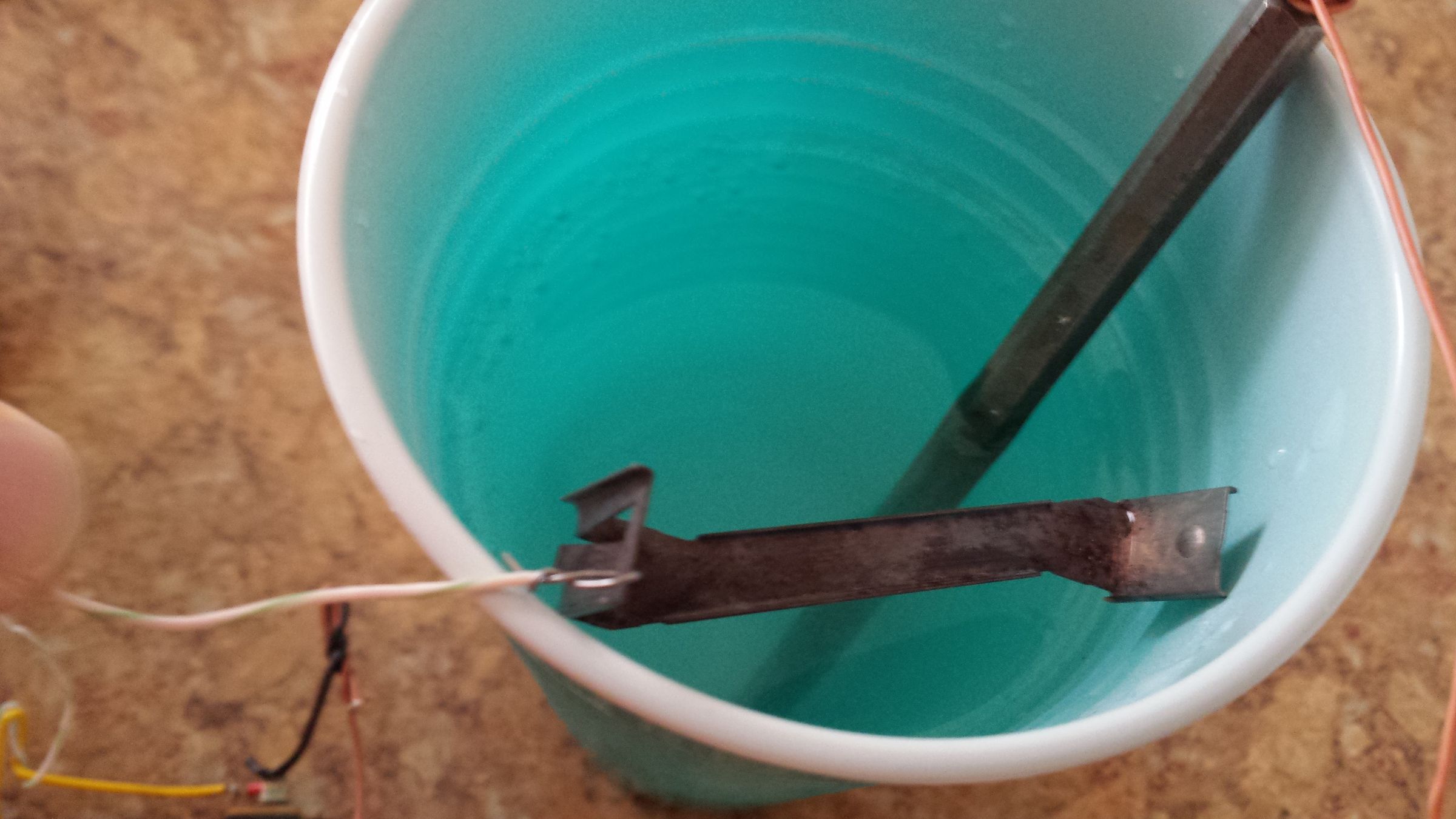 Restoring Corroded Battery Contacts : 7 Steps (with Pictures ...