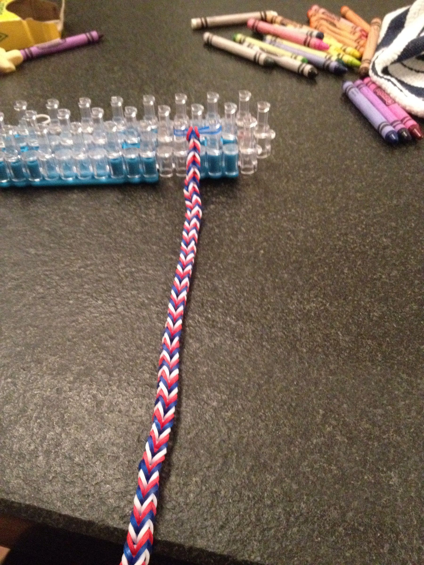 Fishtail Rainbow Loom : 7 Steps - Instructables