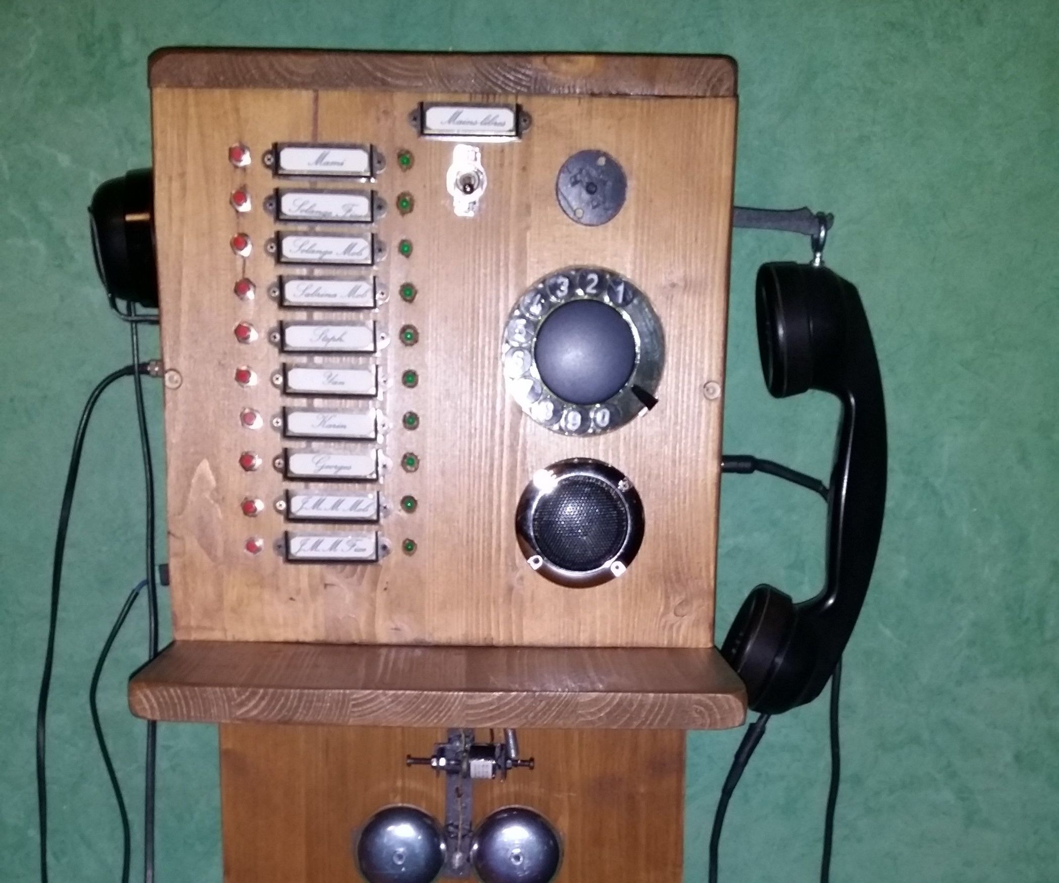 Vintage Phone (mobile) : 5 Steps - Instructables