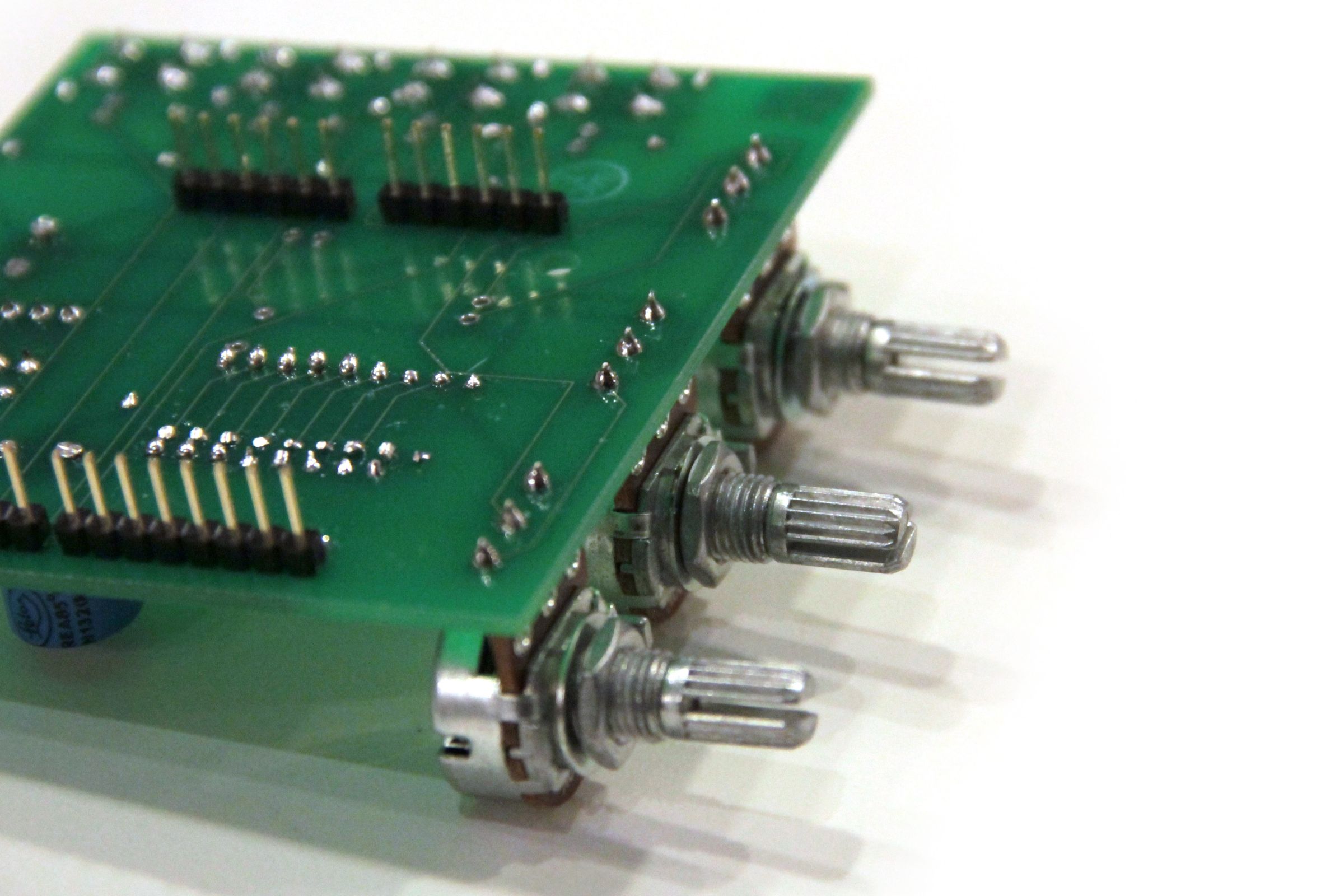 Arduino Waveform Generator Shield : 15 Steps (with Pictures ...