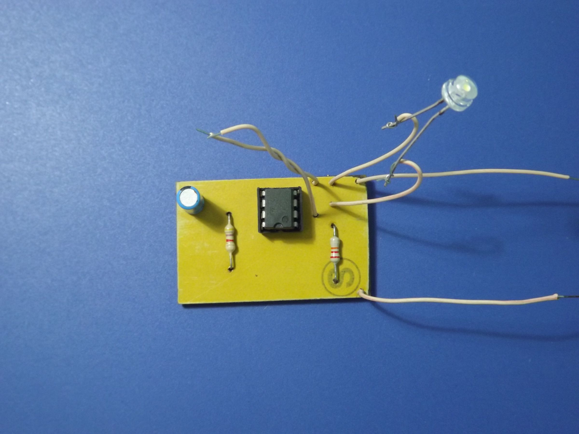 QCB: QUICK CIRCUIT BOARD : 3 Steps - Instructables