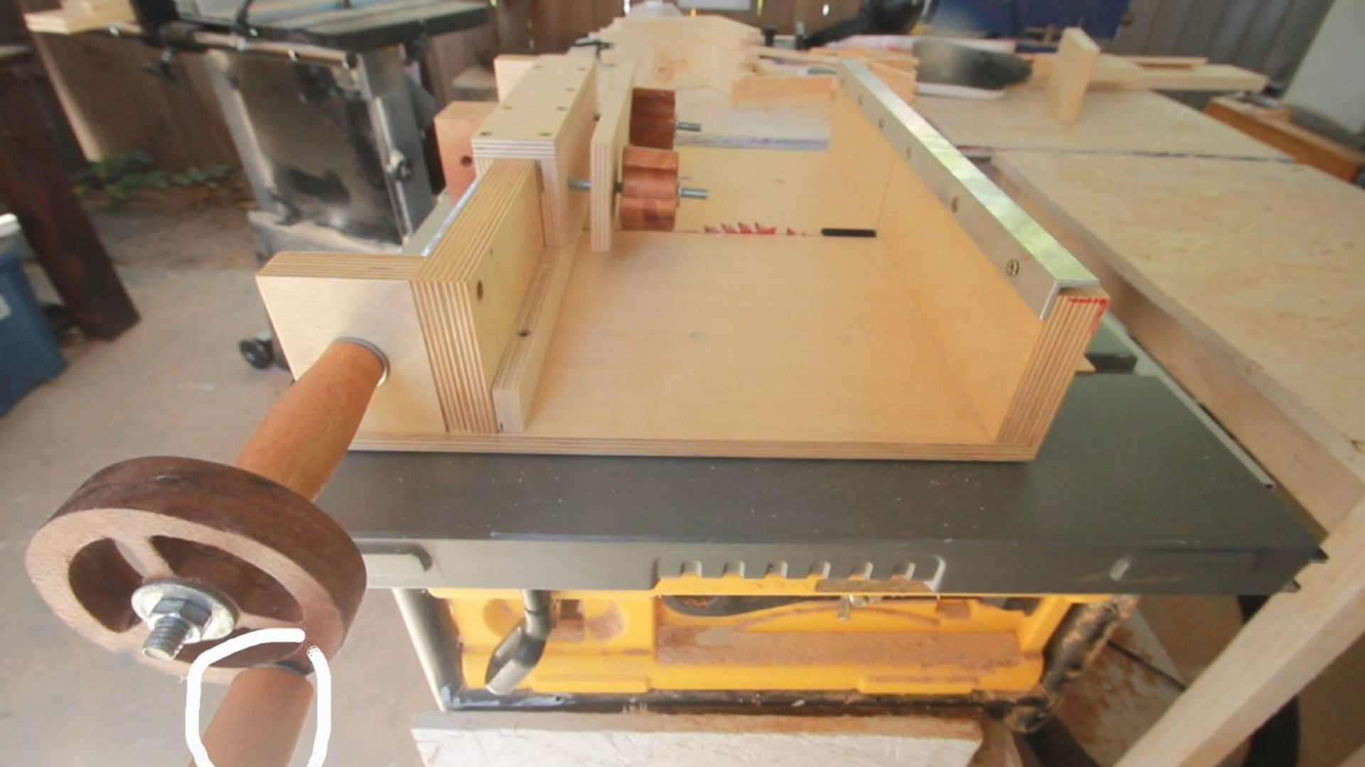 How to Build a Variable Box Joint Jig : 11 Steps (with Pictures ...