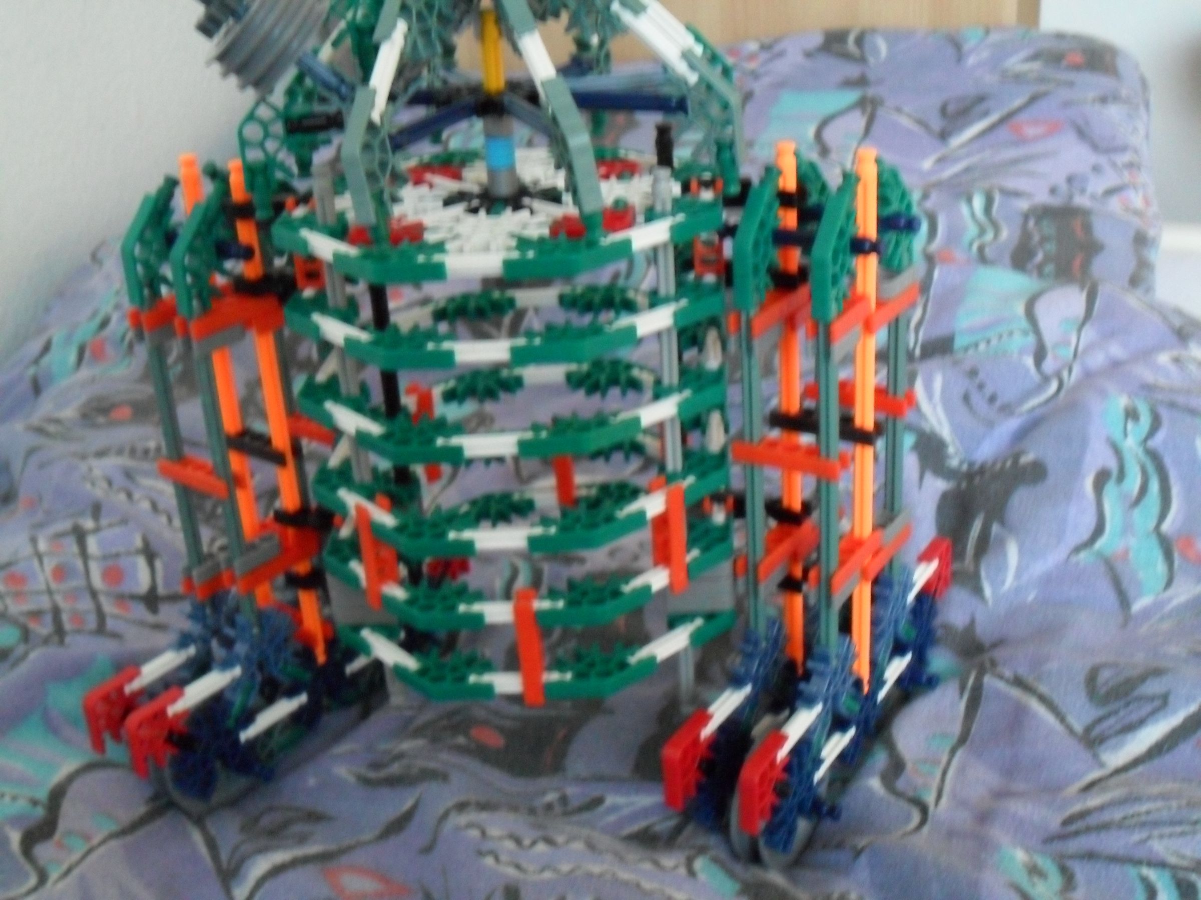 Knex Transformer and R2-D2 - Instructables
