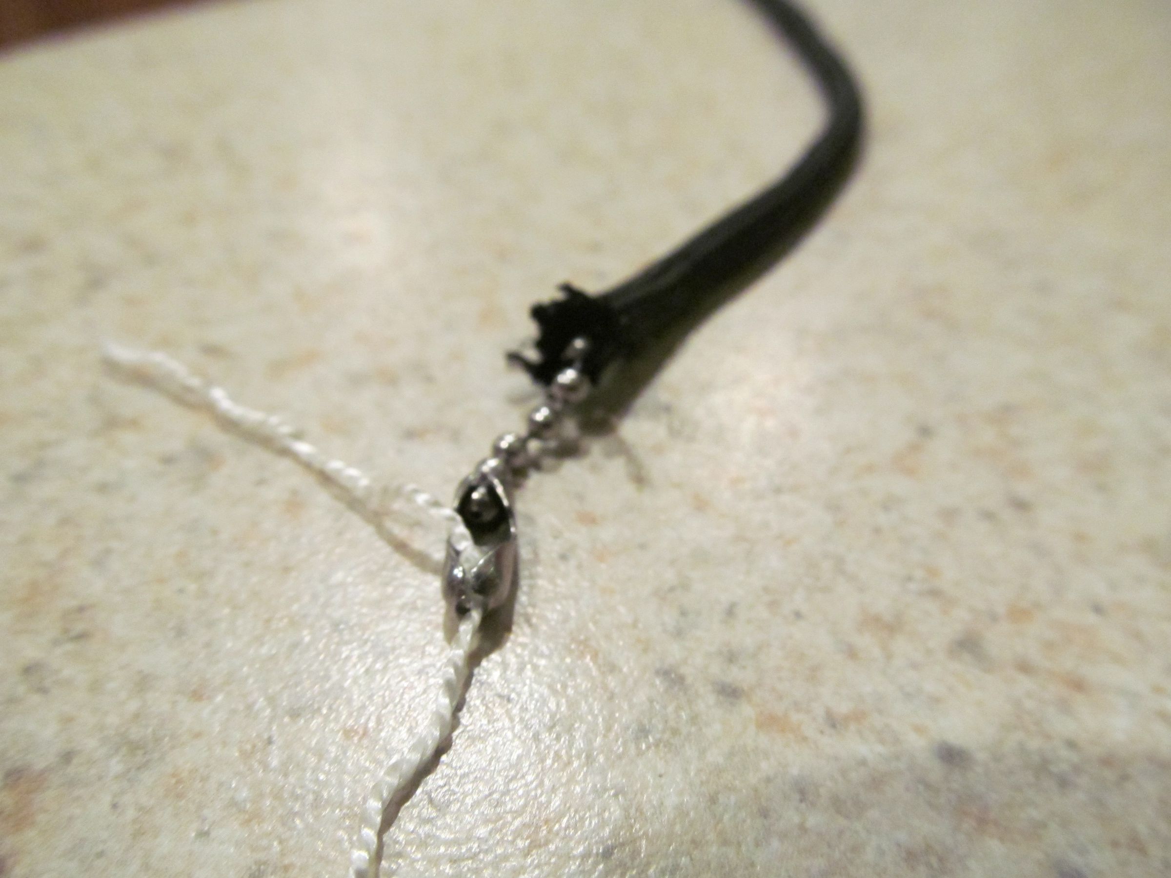 How to Sheath Dog Tags With Paracord. - Instructables