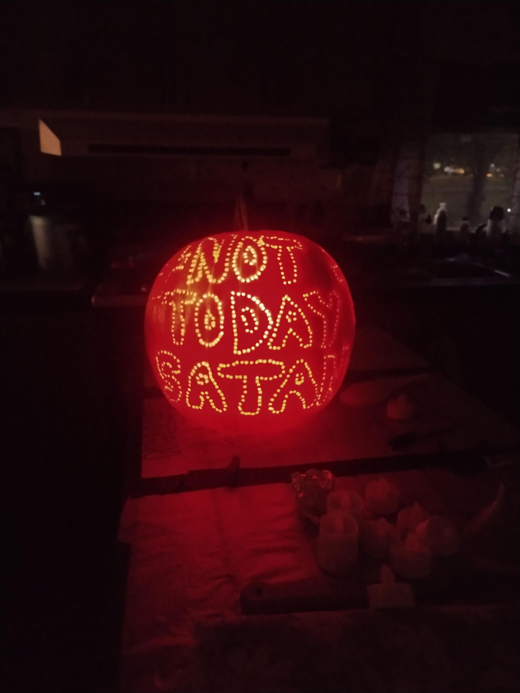 BEST JACK O LANTERN EVER !!! : 6 Steps - Instructables