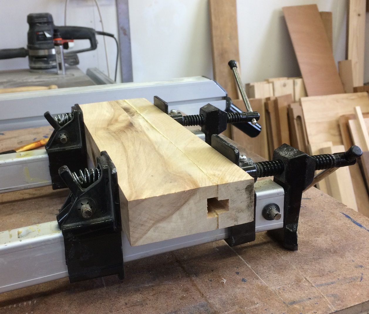 Simple T Track for Woodwork Jigs : 6 Steps (with Pictures) - Instructables