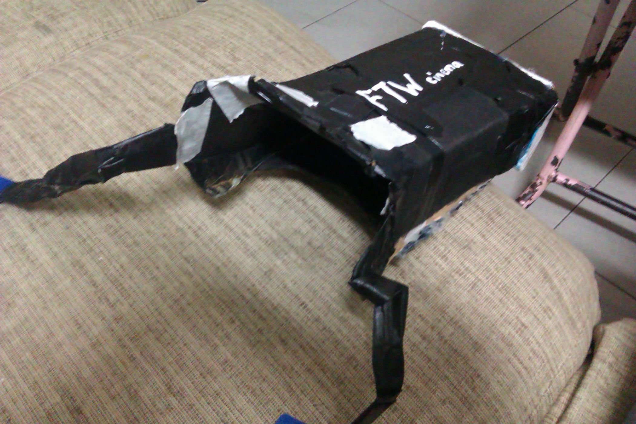 Movie in a Box : 8 Steps - Instructables