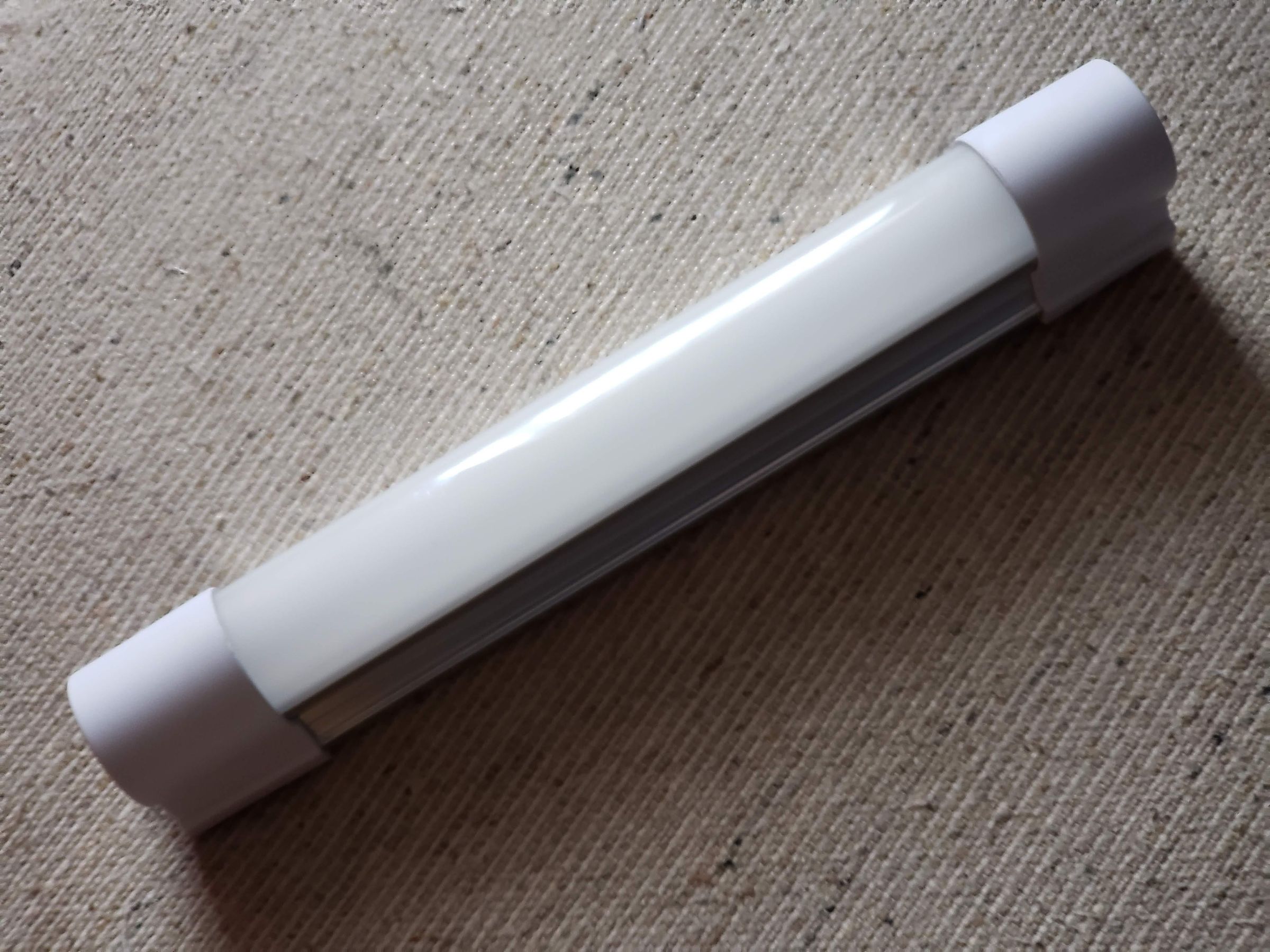 Simple PVC Workstation Light : 6 Steps (with Pictures) - Instructables