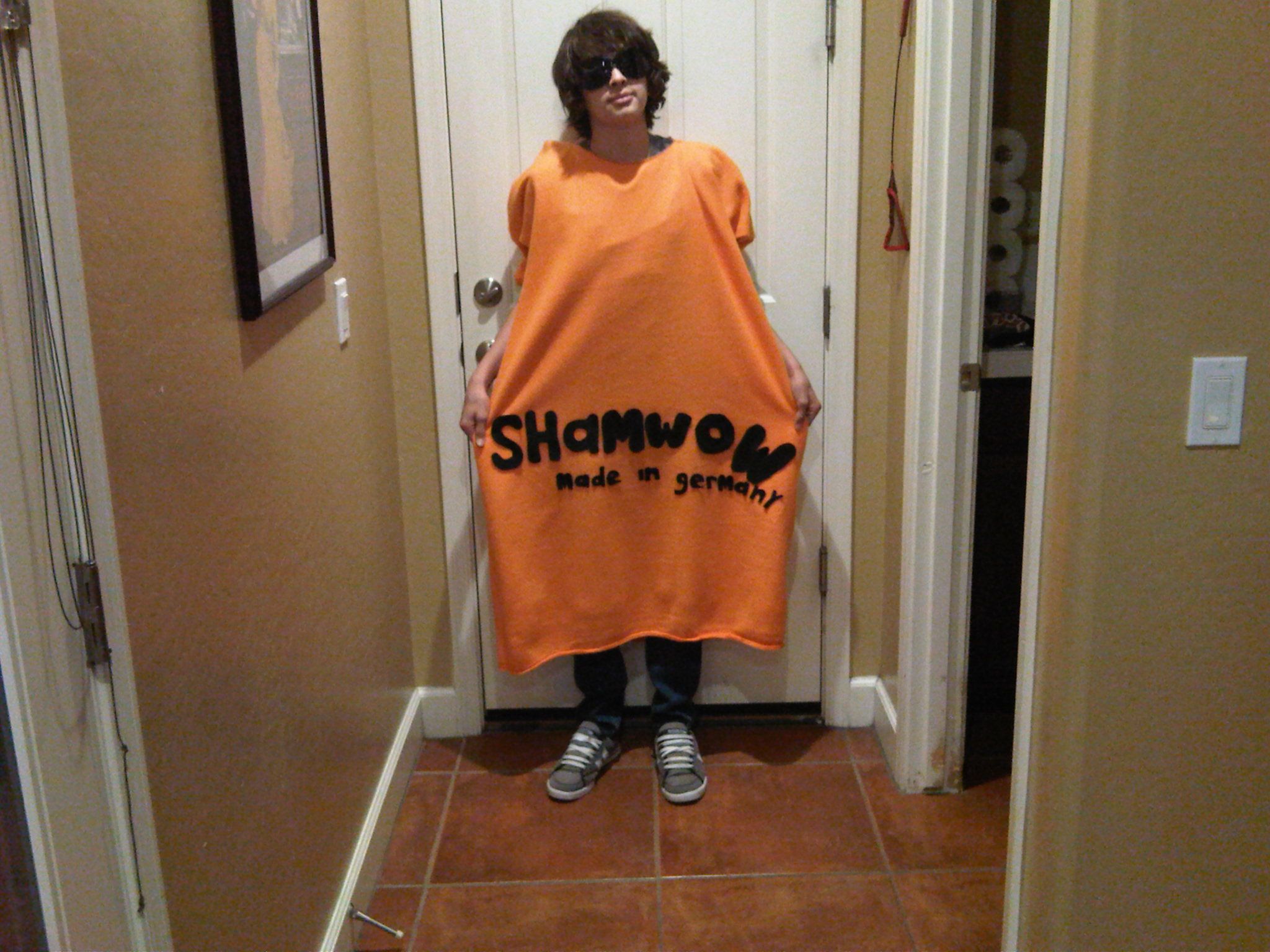 Shamwow Halloween Costume : 6 Steps - Instructables