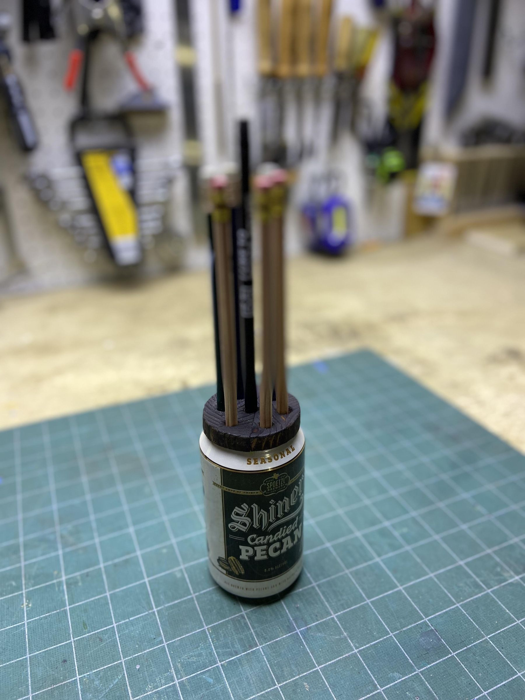 Beer / Soda Can Pen Holder : 7 Steps (with Pictures) - Instructables