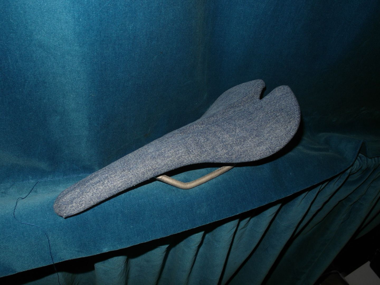 Make a Fabric Saddle Cover in 30min : 4 Steps - Instructables
