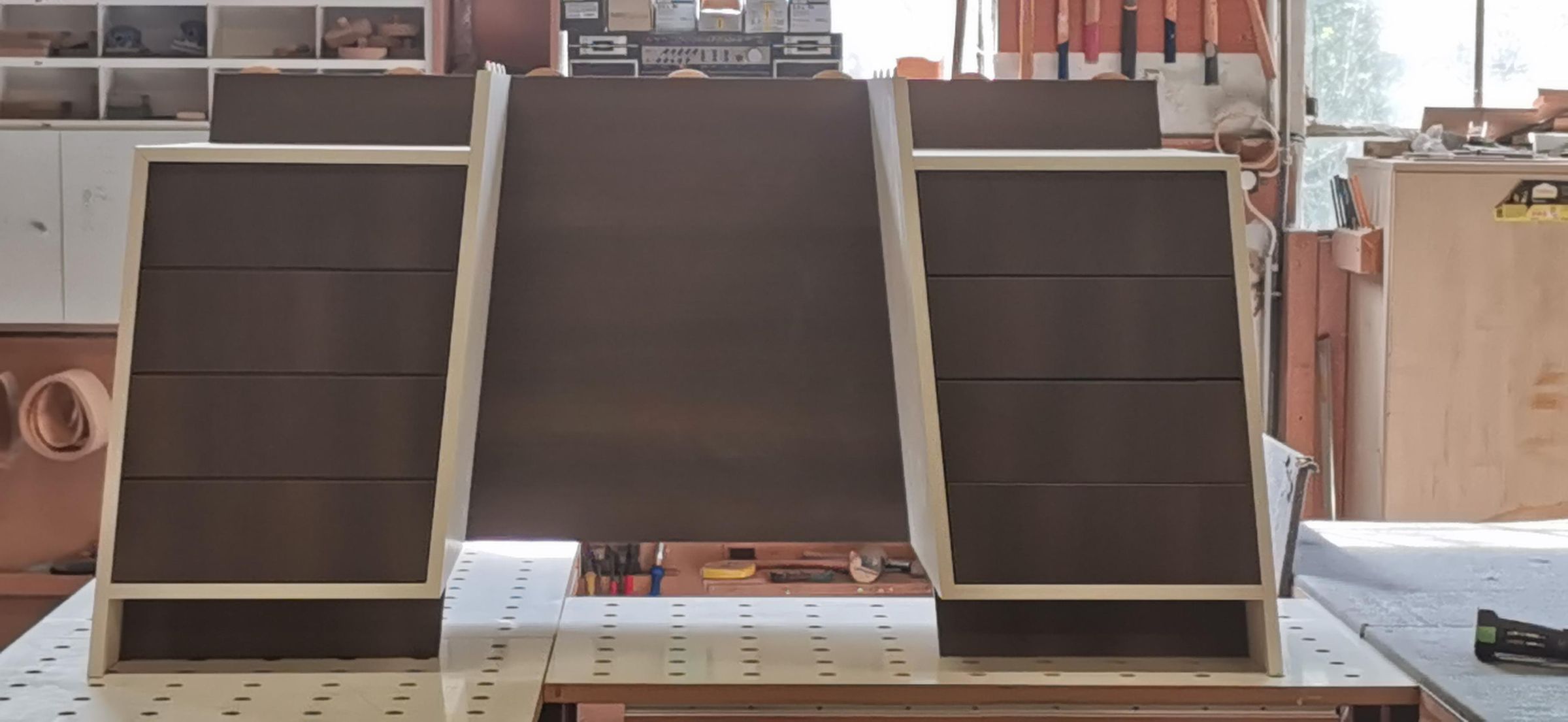 Particleboard Desk : 14 Steps (with Pictures) - Instructables