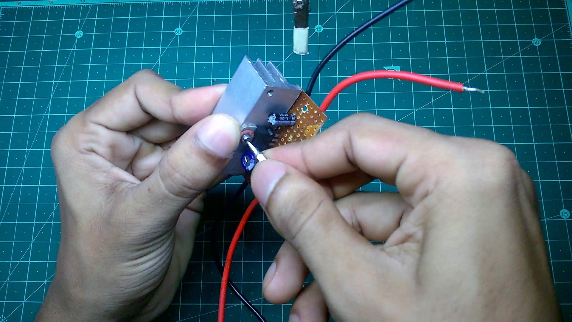 DIY Variable Power Supply With Adjustable Voltage and Current : 14 ...
