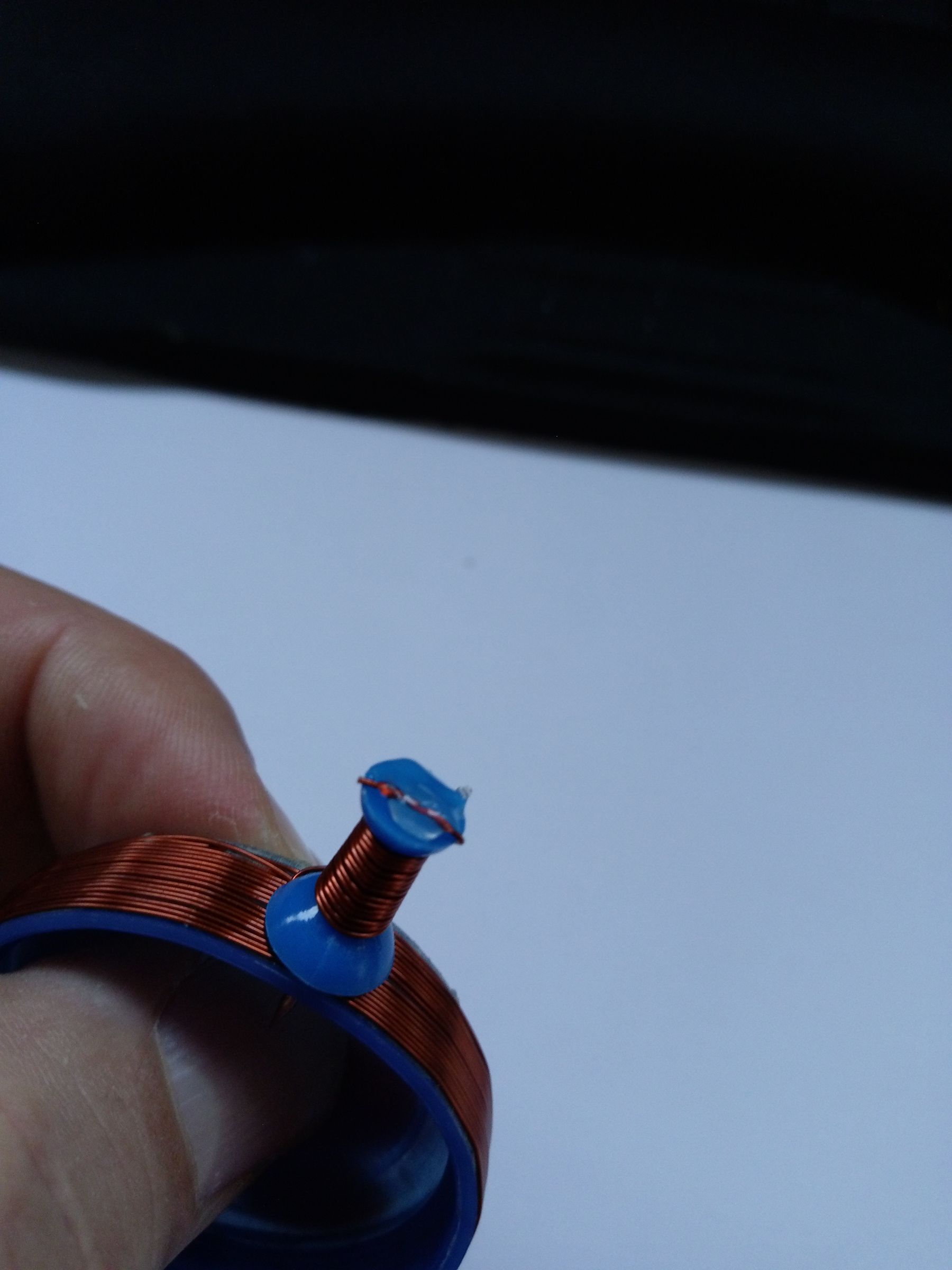 Simple DC Motor : 9 Steps (with Pictures) - Instructables