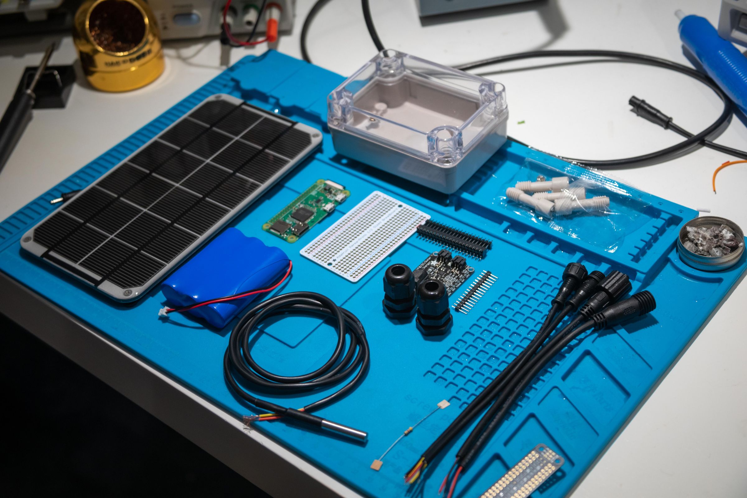 Water Temperature Monitor : 17 Steps (with Pictures) - Instructables