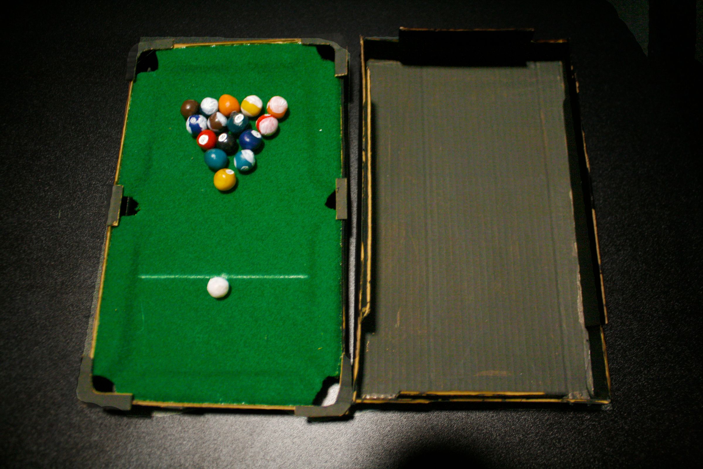 Mini Pool Table Out of Cardboard : 11 Steps (with Pictures) - Instructables