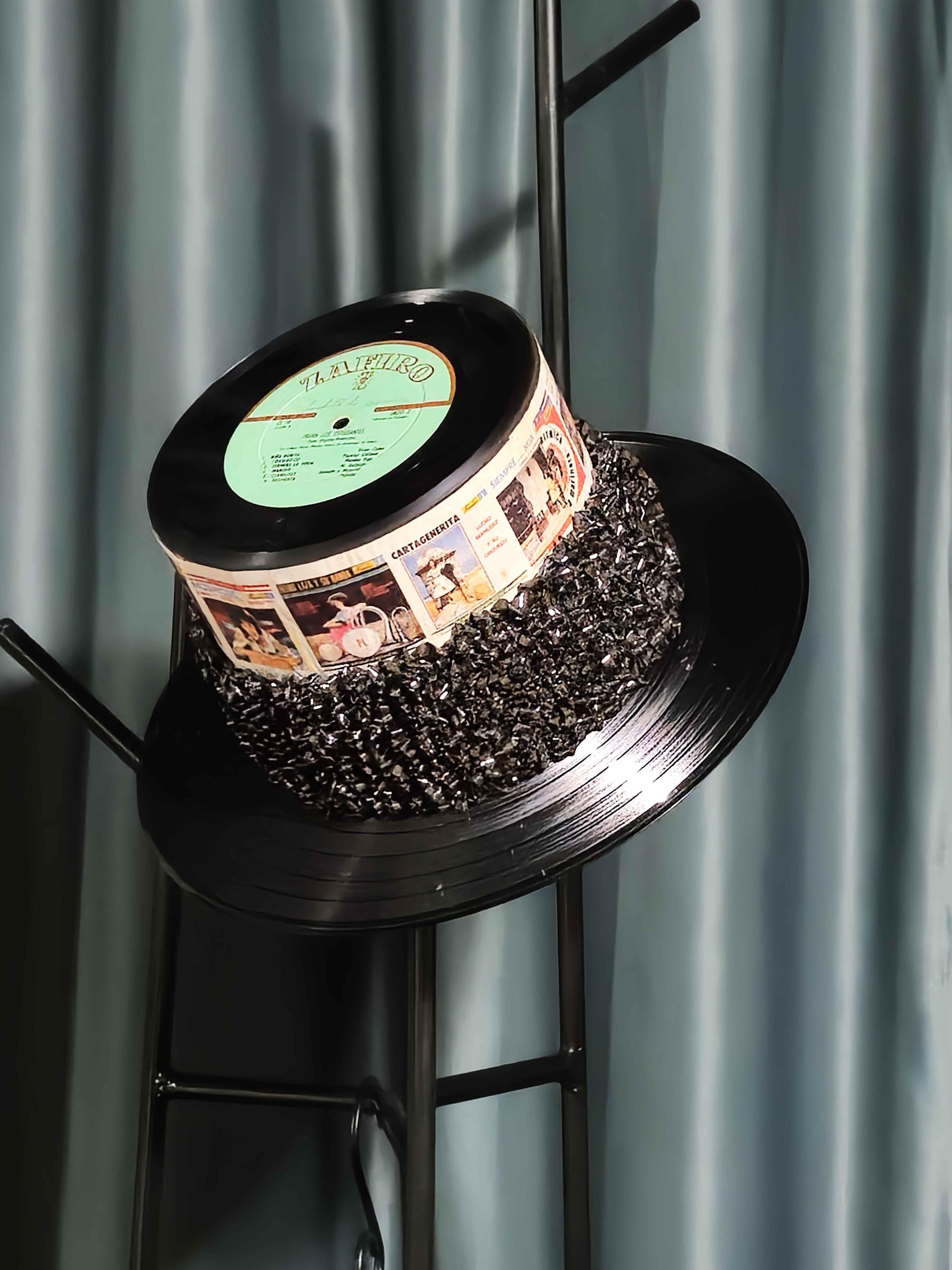 60s-Inspired Top Hat Made From Vinyl Records and Cassette Tapes : 10 ...