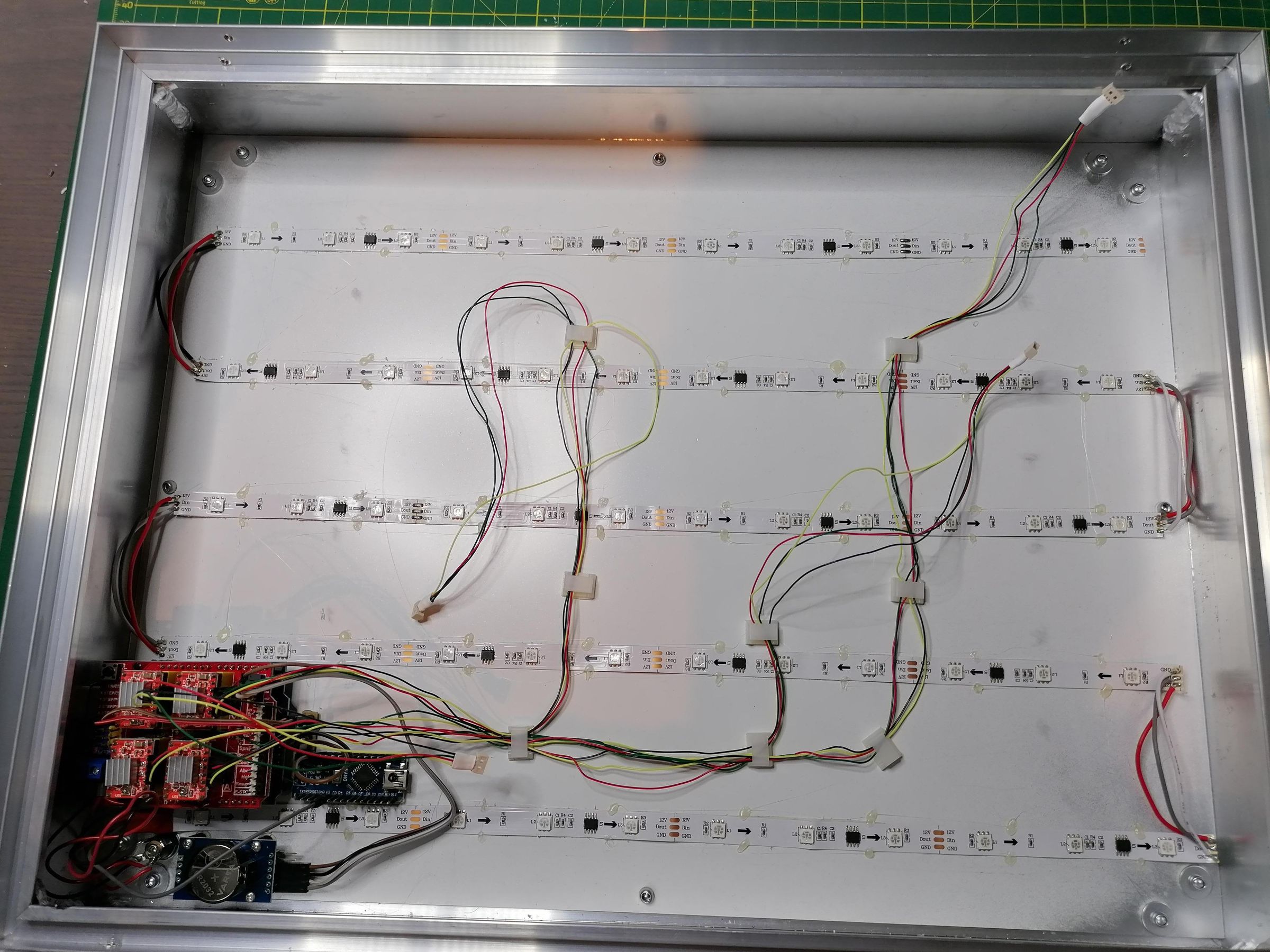 Moiré Clock : 9 Steps (with Pictures) - Instructables