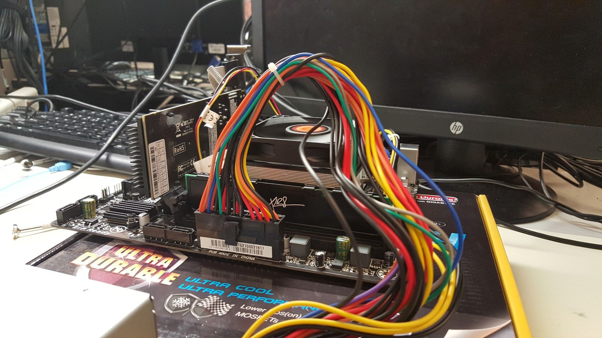How to Put Together a Computer : 9 Steps - Instructables