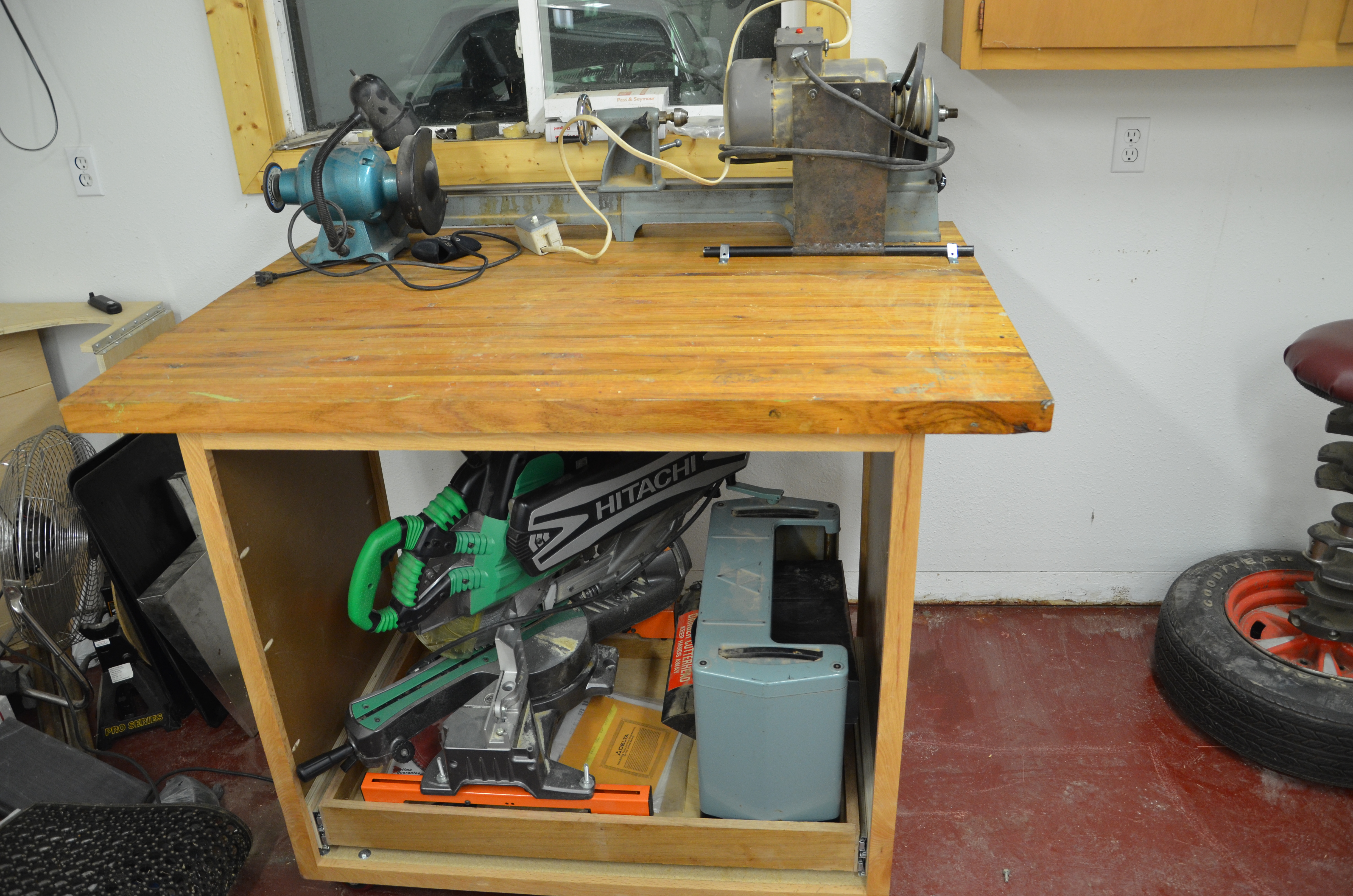 Rolling Workstation for Small Workspaces : 10 Steps (with Pictures ...