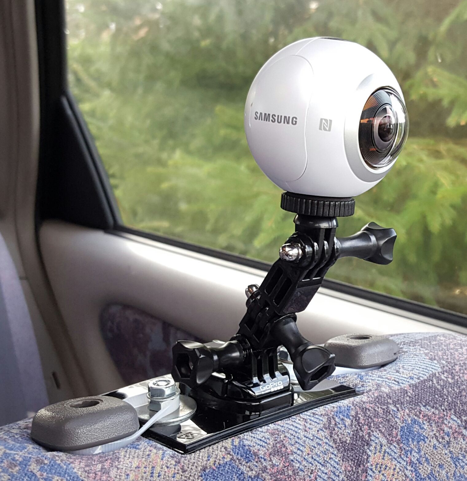 GoPro / Gear 360 Car Headrest Mount : 4 Steps (with Pictures ...