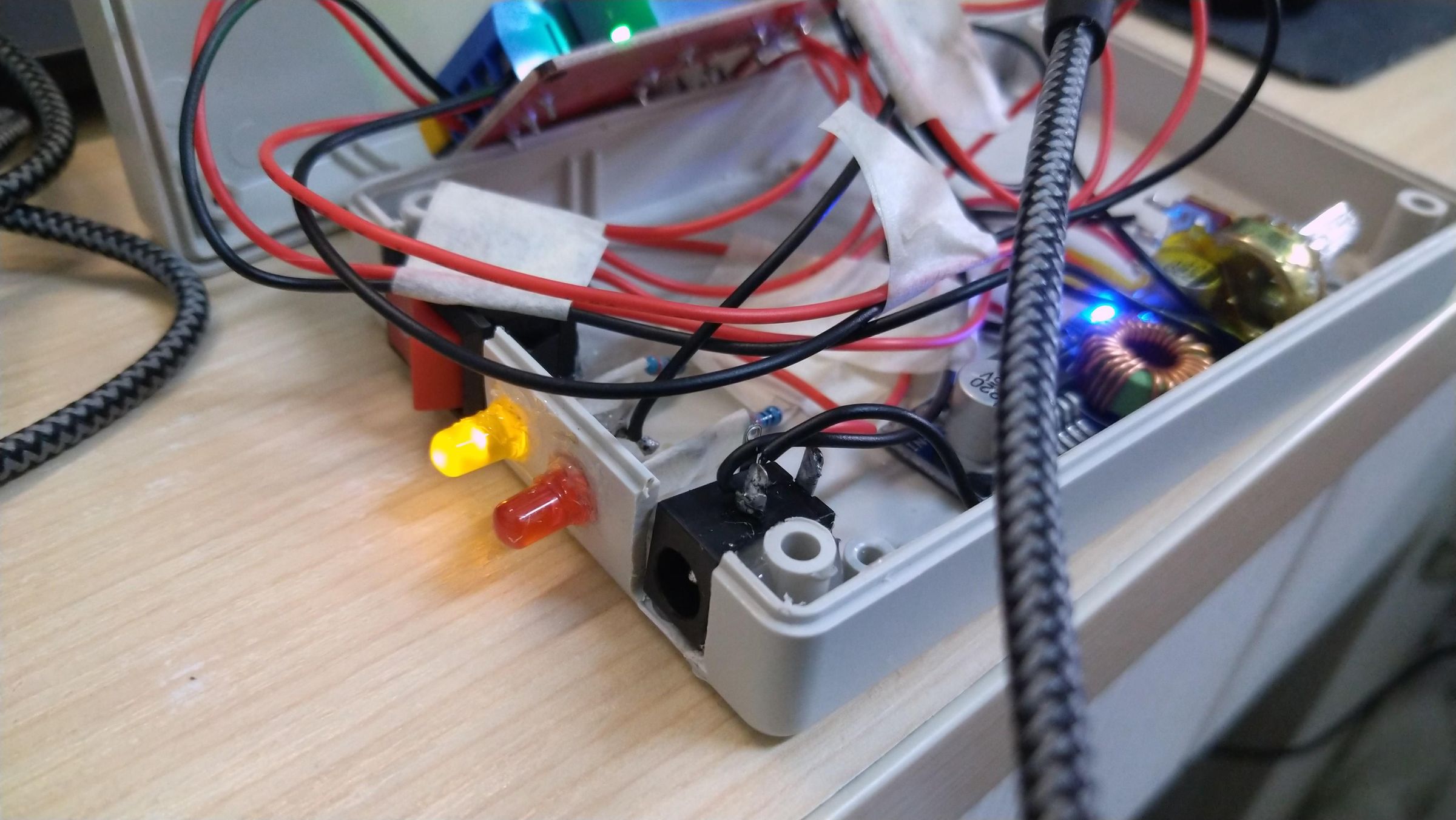 Low Cost DIY Automatic Reflow Hot Plate : 9 Steps (with Pictures ...