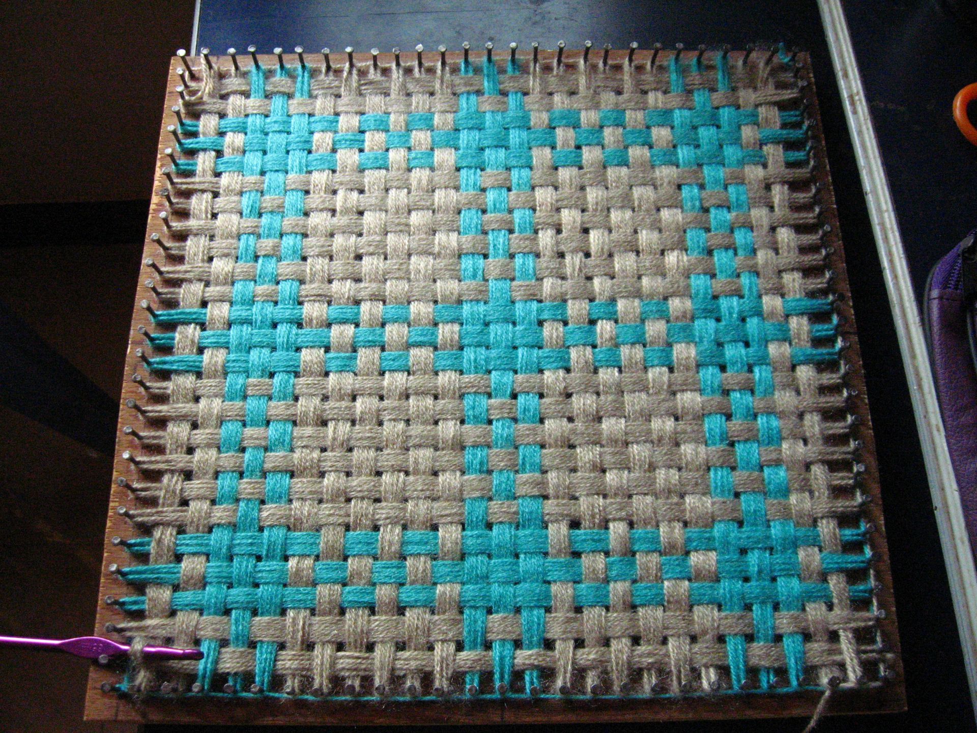 How to Weave a Small Table Mat With Home Made Loom : 13 Steps (with ...