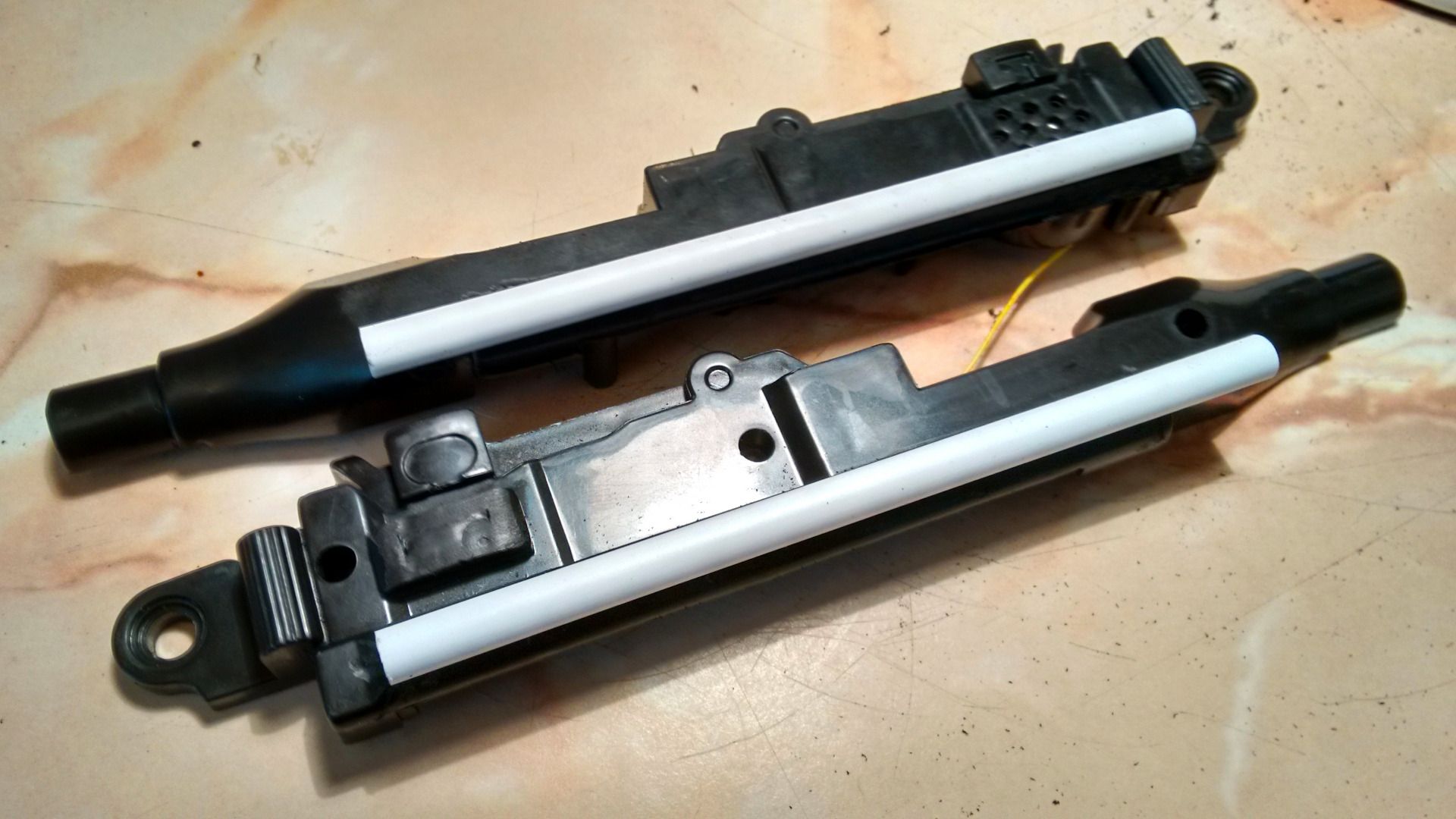 Bioshock Infinite Booker DeWitt's Broadsider/Mauser Pistol Replica : 14 ...