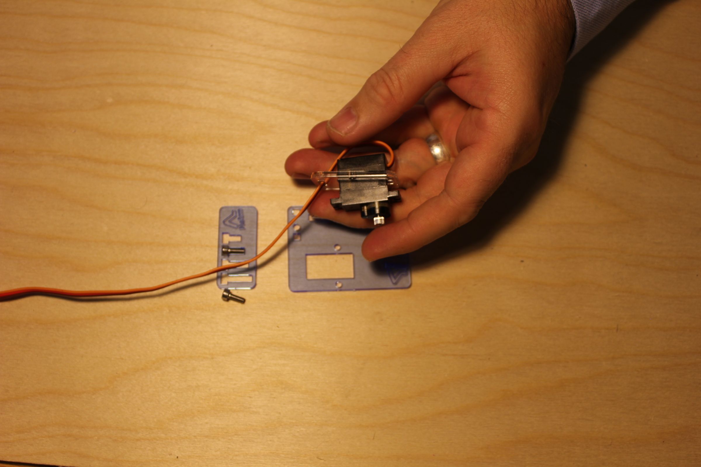 MeArm V1.1 - Tiny Open Source Robot Arm - Arduino, Raspberry Pi, Micro:bit Compatible : 18 Steps ...