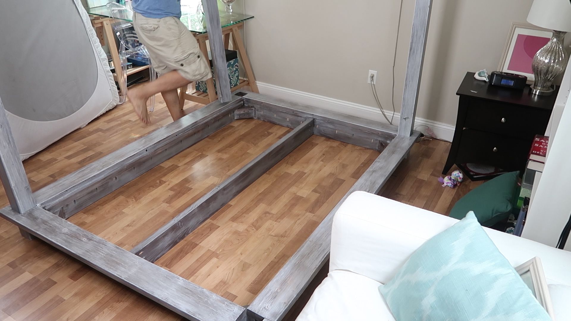 DIY Platform Bed for Under $200 : 10 Steps (with Pictures) - Instructables