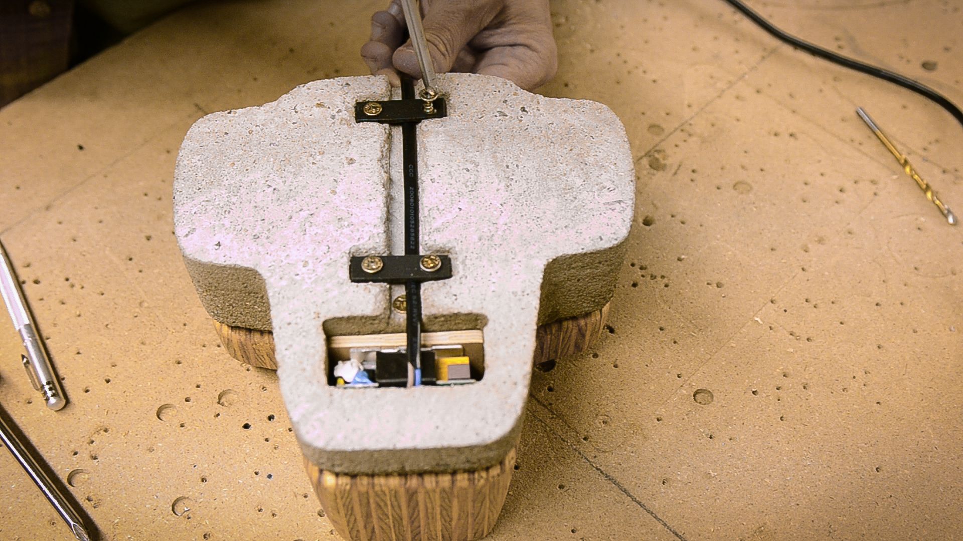 Concrete USB Charging Hub With Storage : 13 Steps (with Pictures ...