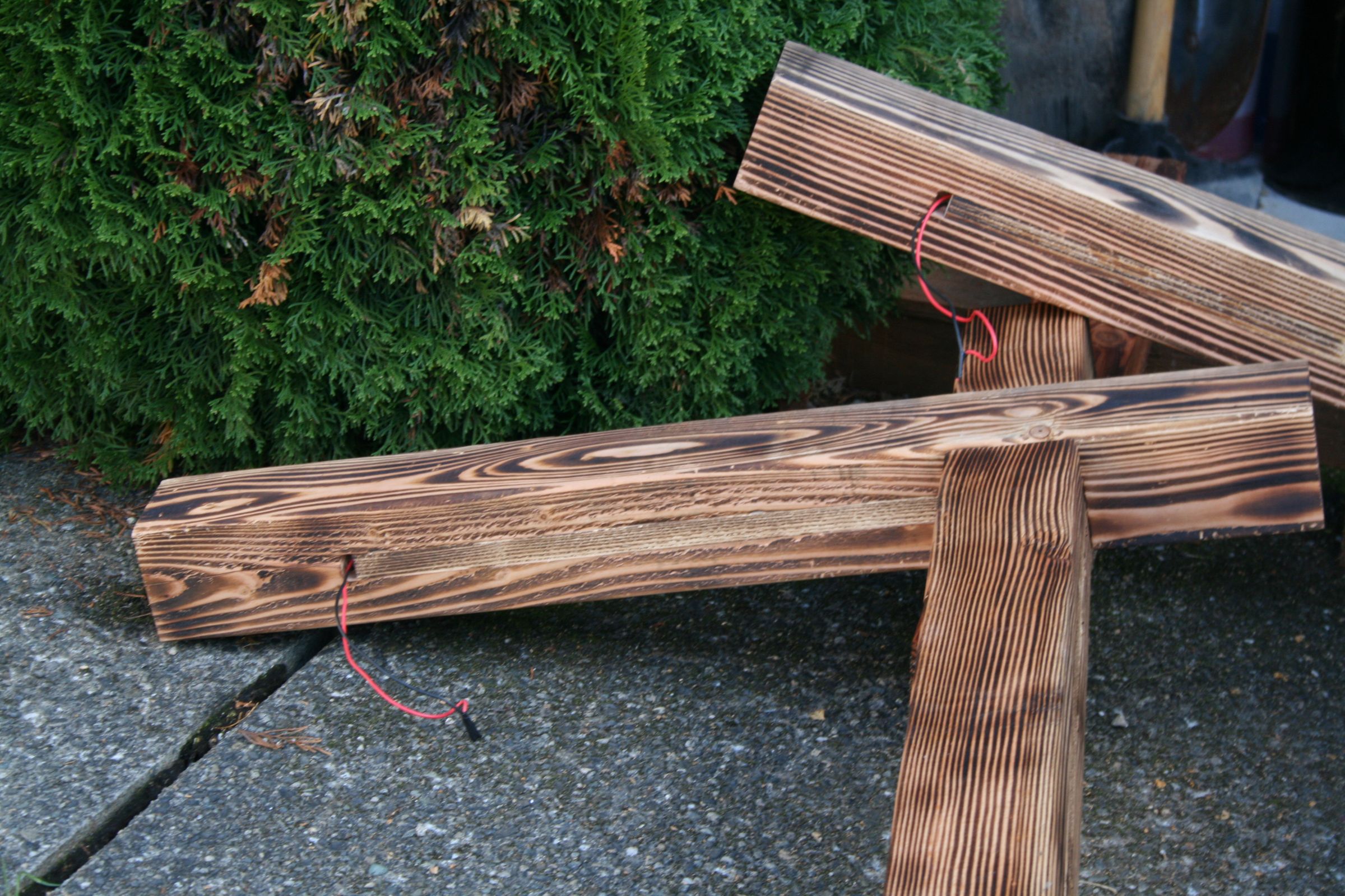 Haunted Walkway Lantern Posts : 7 Steps (with Pictures) - Instructables