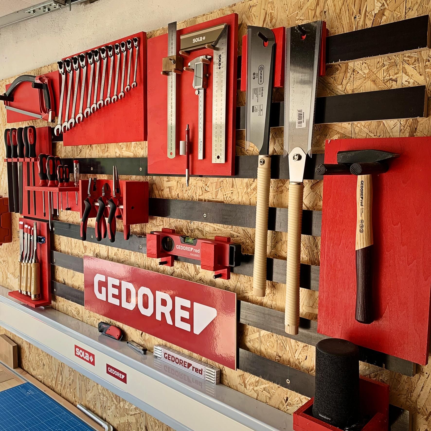 Ultimate Tool Wall V2 - the French Cleat System : 4 Steps - Instructables