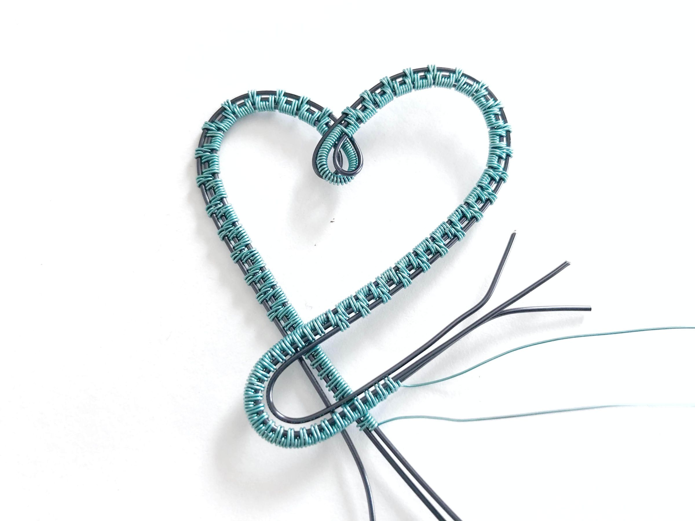 Woven Wire Hearts : 17 Steps (with Pictures) - Instructables