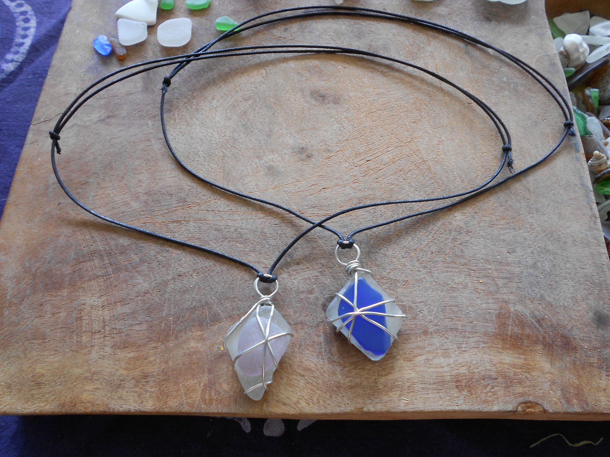 Wire Wrapped Pendants, the Easy Way : 10 Steps (with Pictures ...