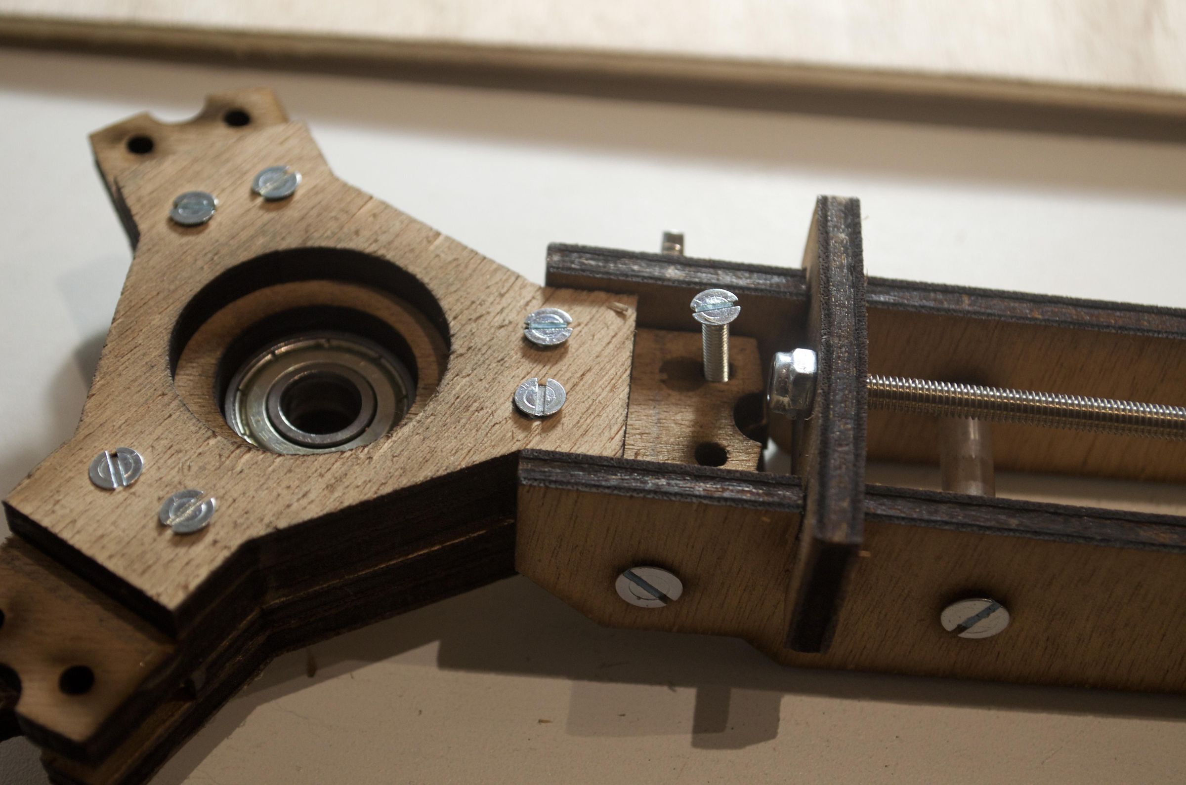 Tripod Multi-purpose & Low Tech : 14 Steps (with Pictures) - Instructables