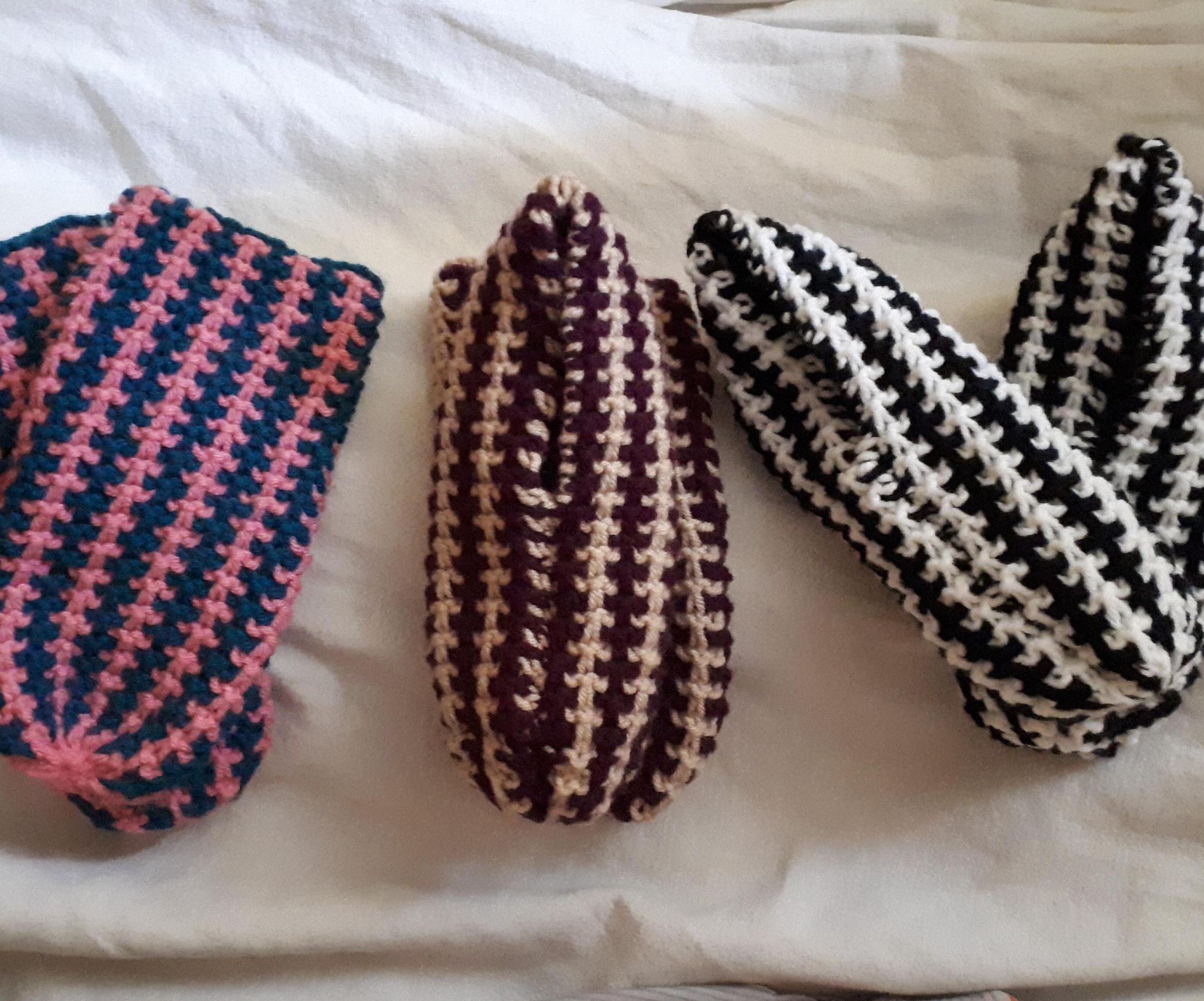 2 Color Slip Stitch Slippers : 3 Steps - Instructables
