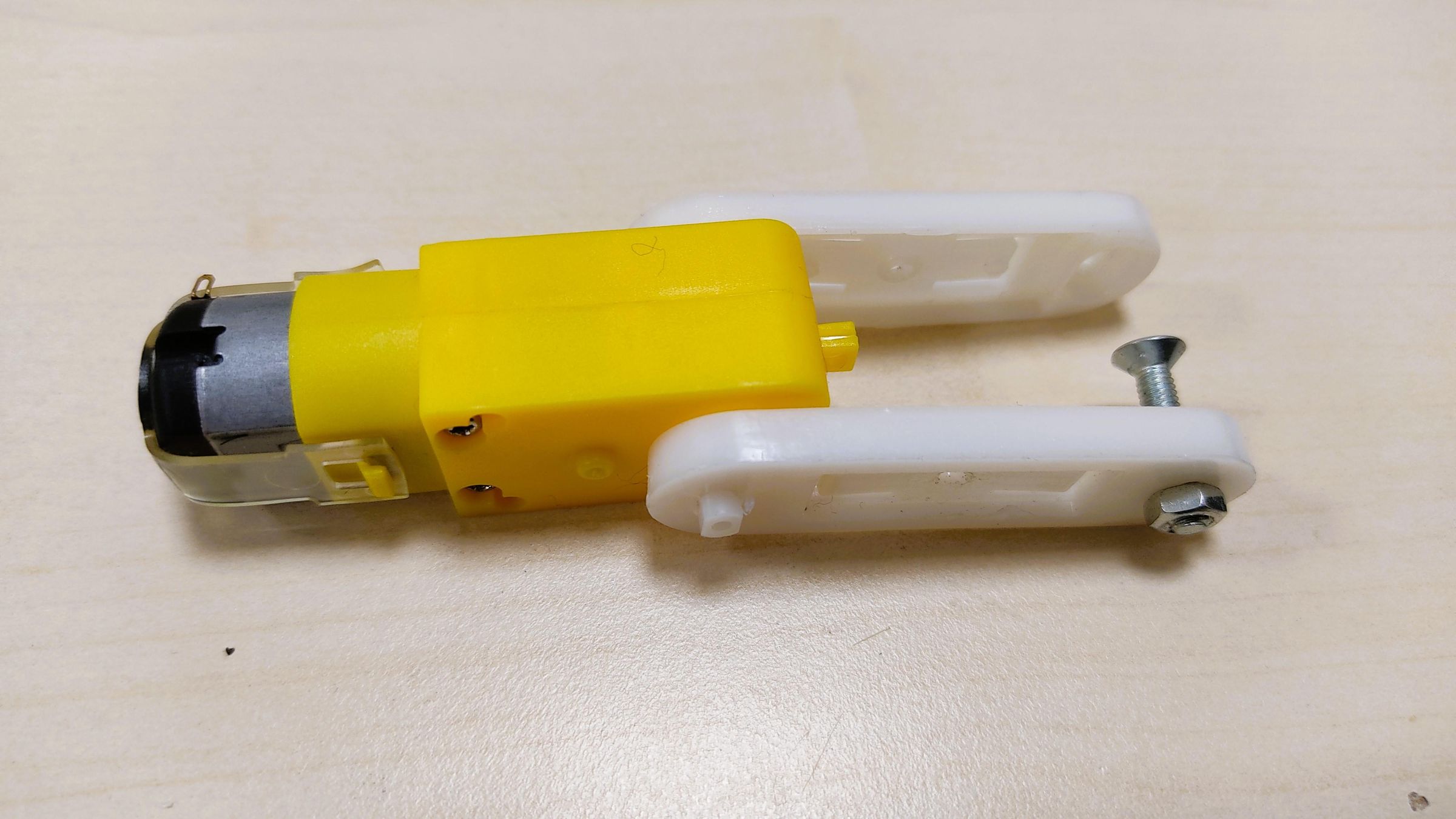 Robotics for School: Create Four Easy Robots Using Simple Materials ...