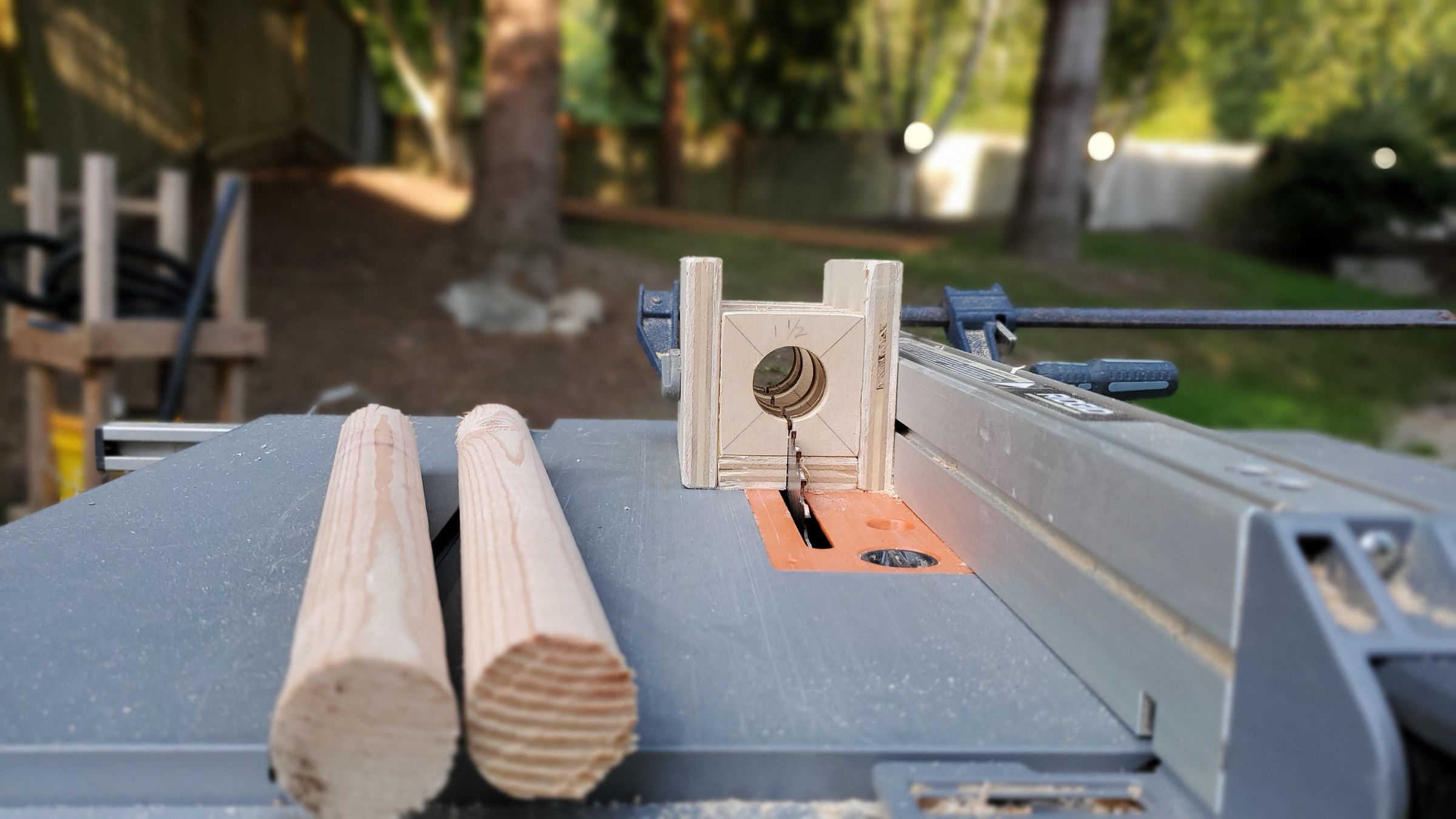 How to Make Dowels: Dowel Making Jig ( With Table Saw ) : 8 Steps (with ...