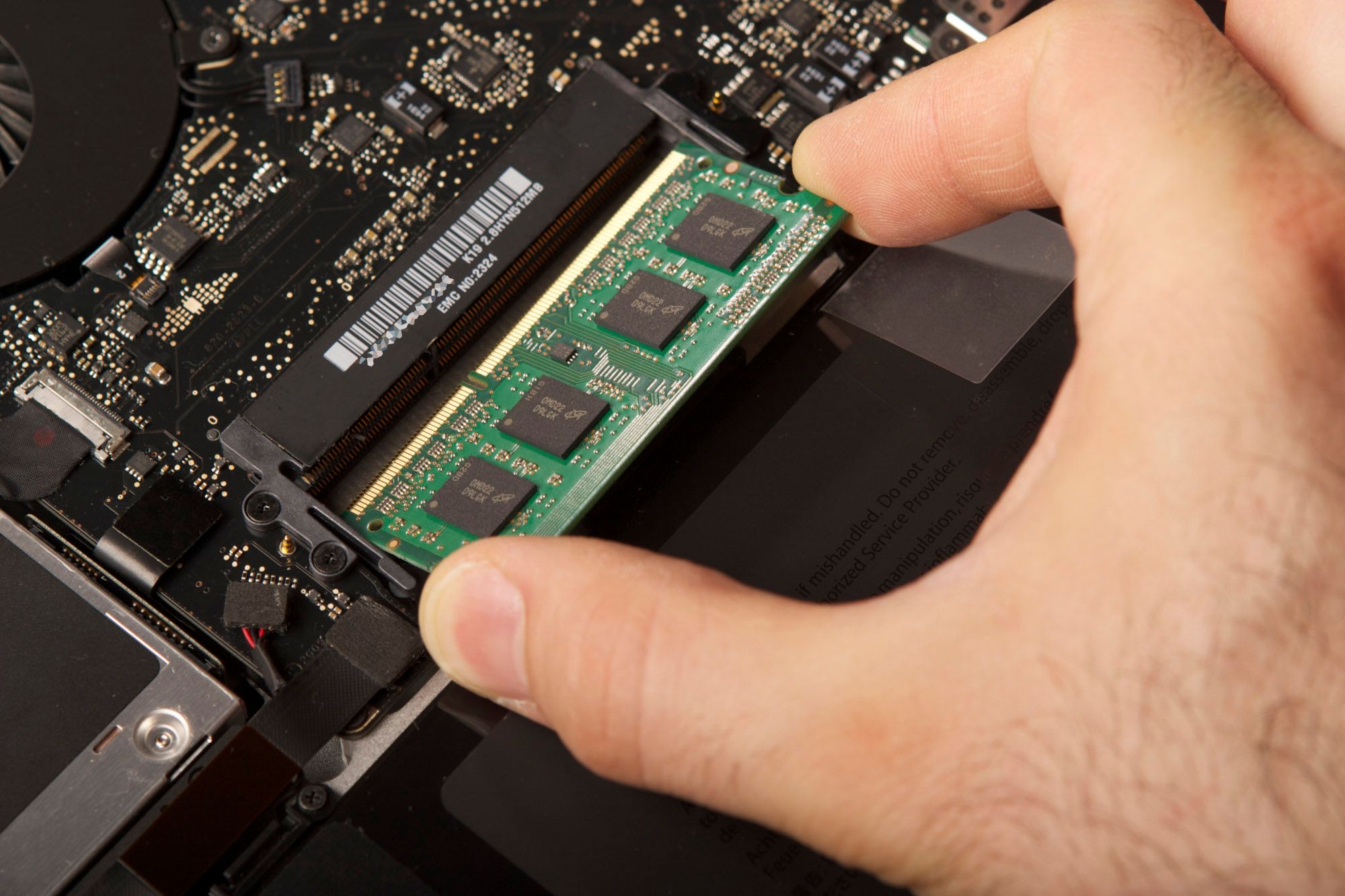 Upgrading RAM in Your MacBook Pro 13" or 15" : 19 Steps (with Pictures ...