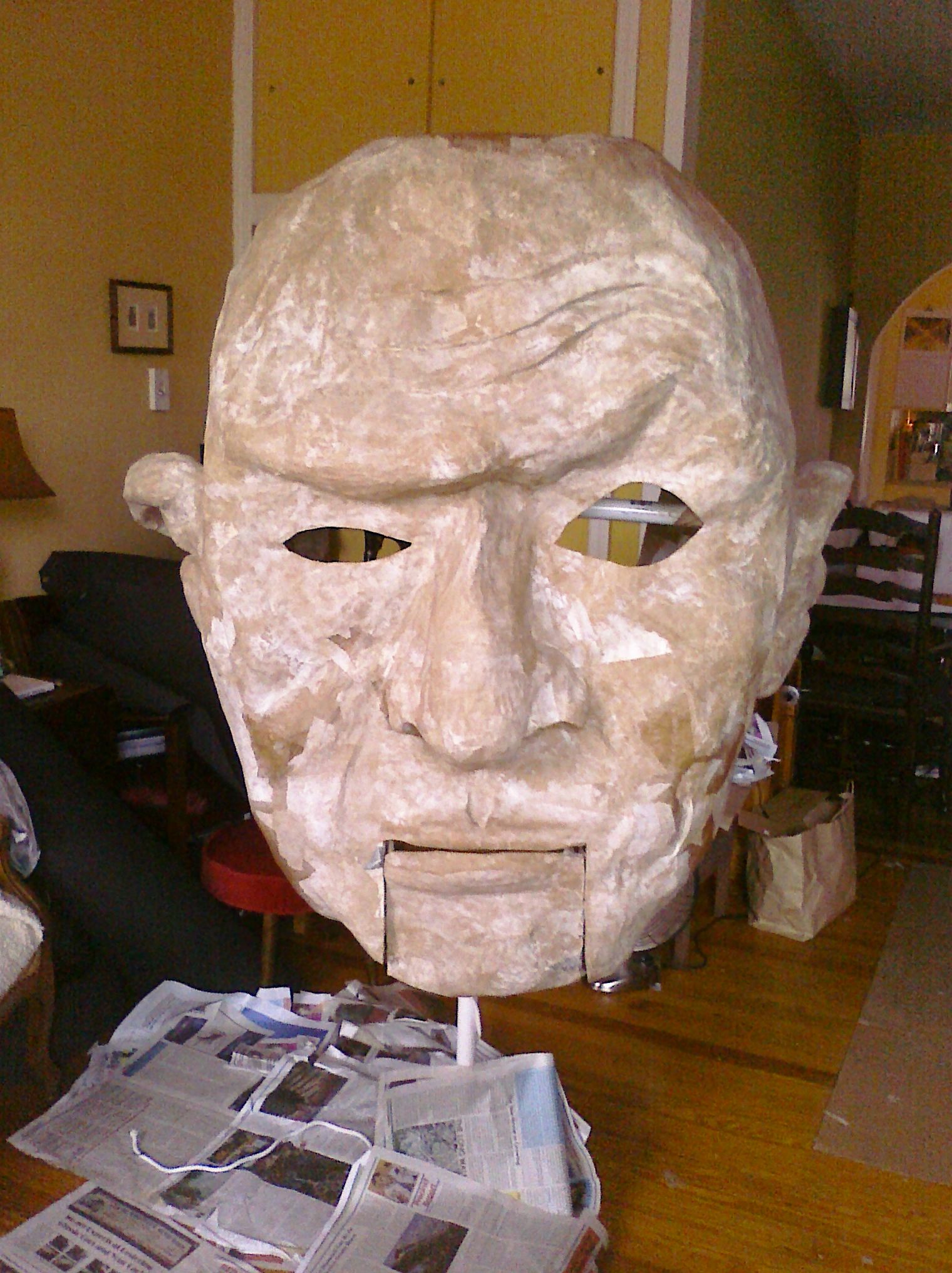 Creating a Giant Pageant Puppet : 8 Steps (with Pictures) - Instructables